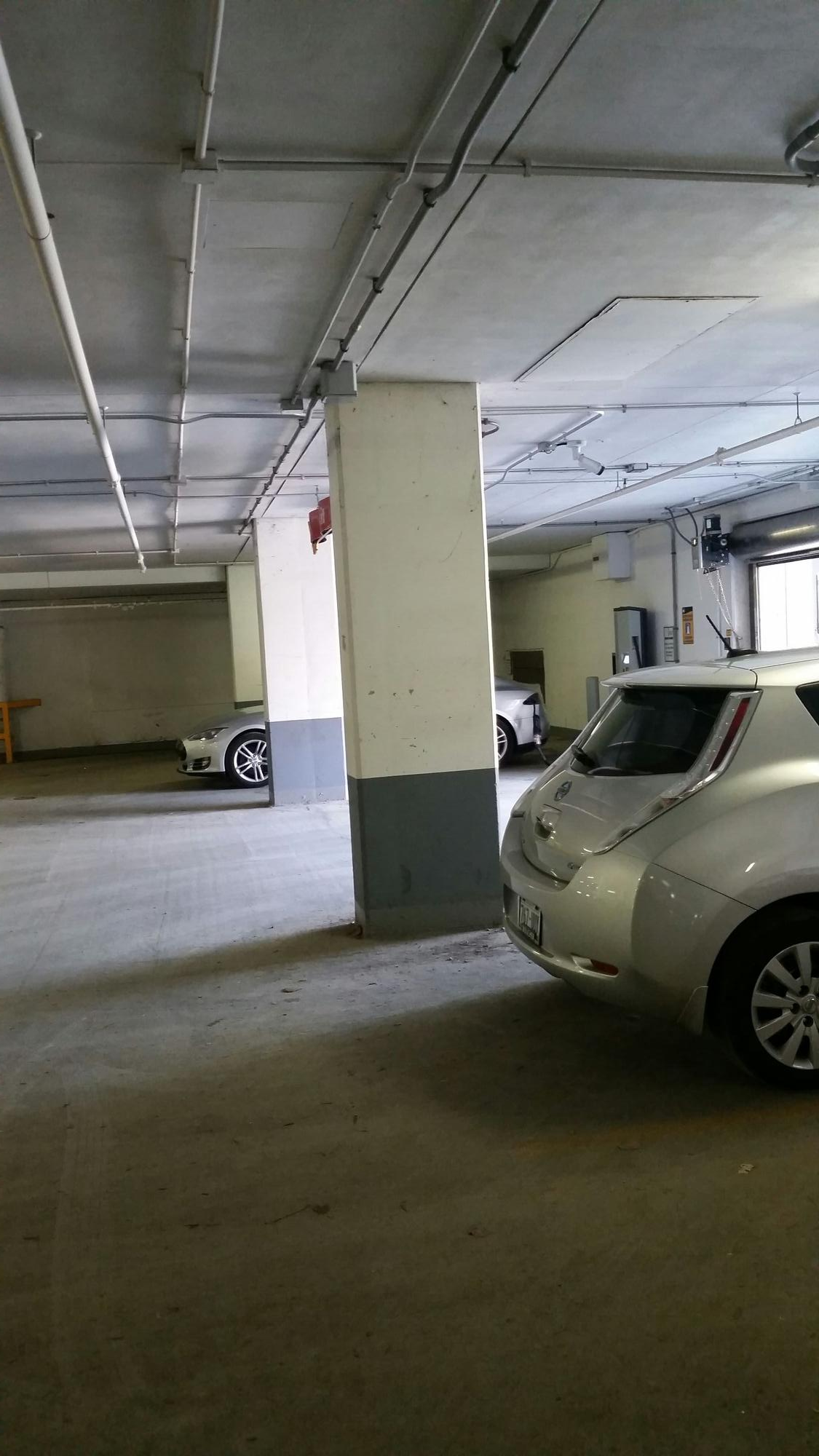 UWM - EMS Garage | Milwaukee, WI | EV Station