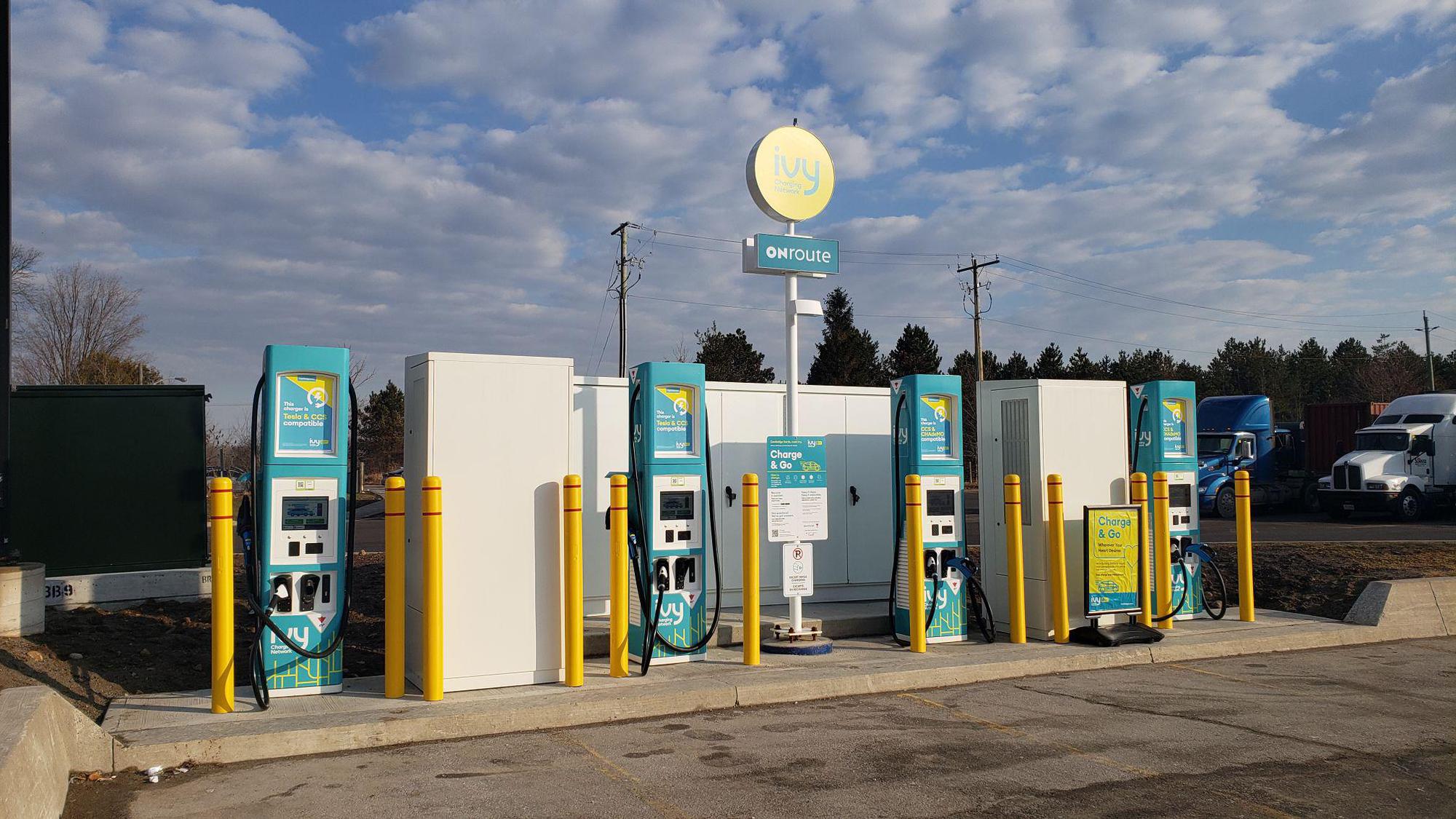 ONroute Cambridge North 401-Westbound | Cambridge, ON | EV Station