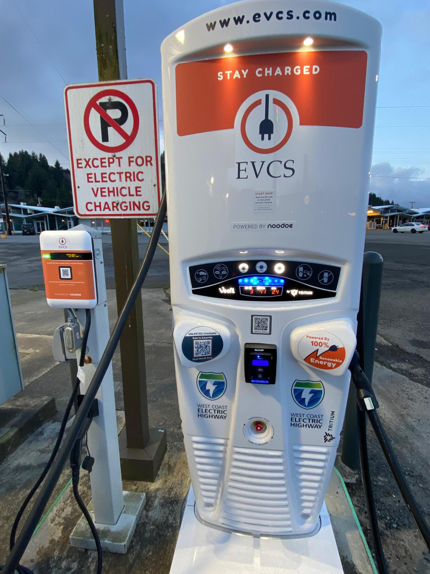 Coopers Express Fried Chicken & Drive Thru | Reedsport, OR | EV Station