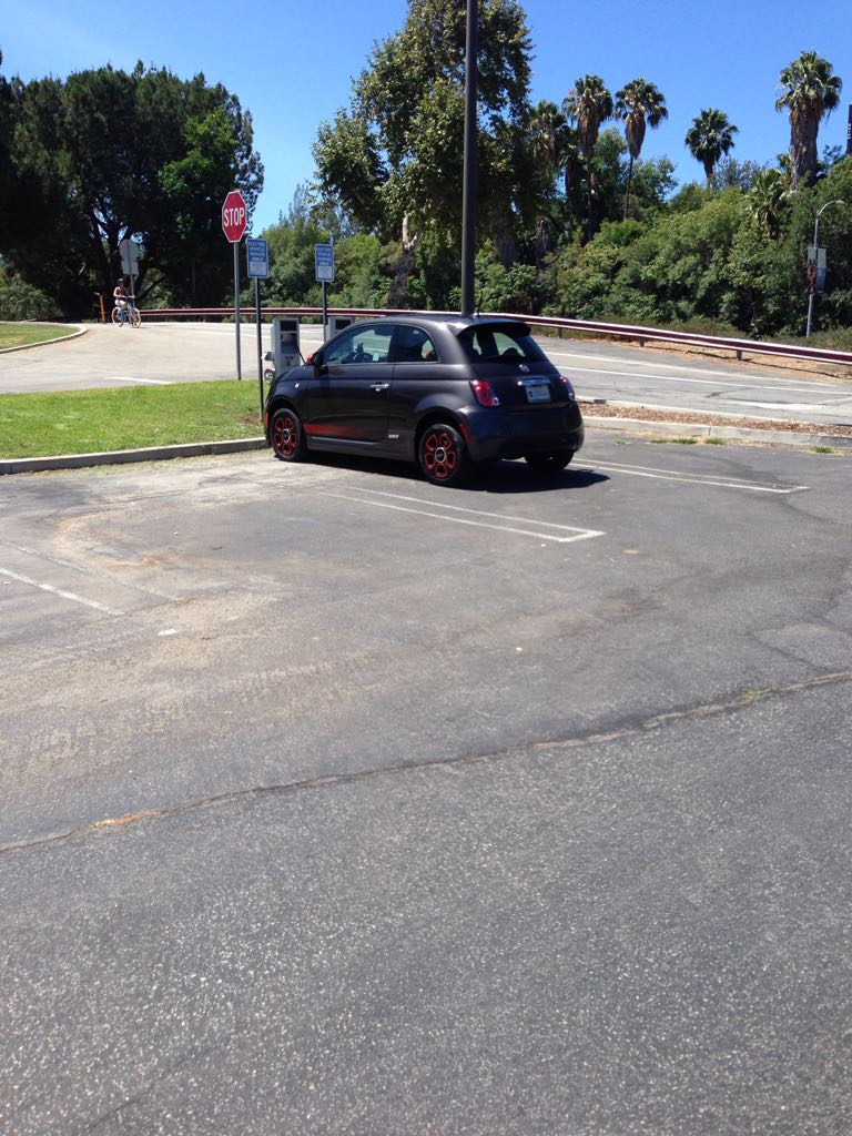 Encino Glen Golf Course | Los Angeles, CA | EV Station