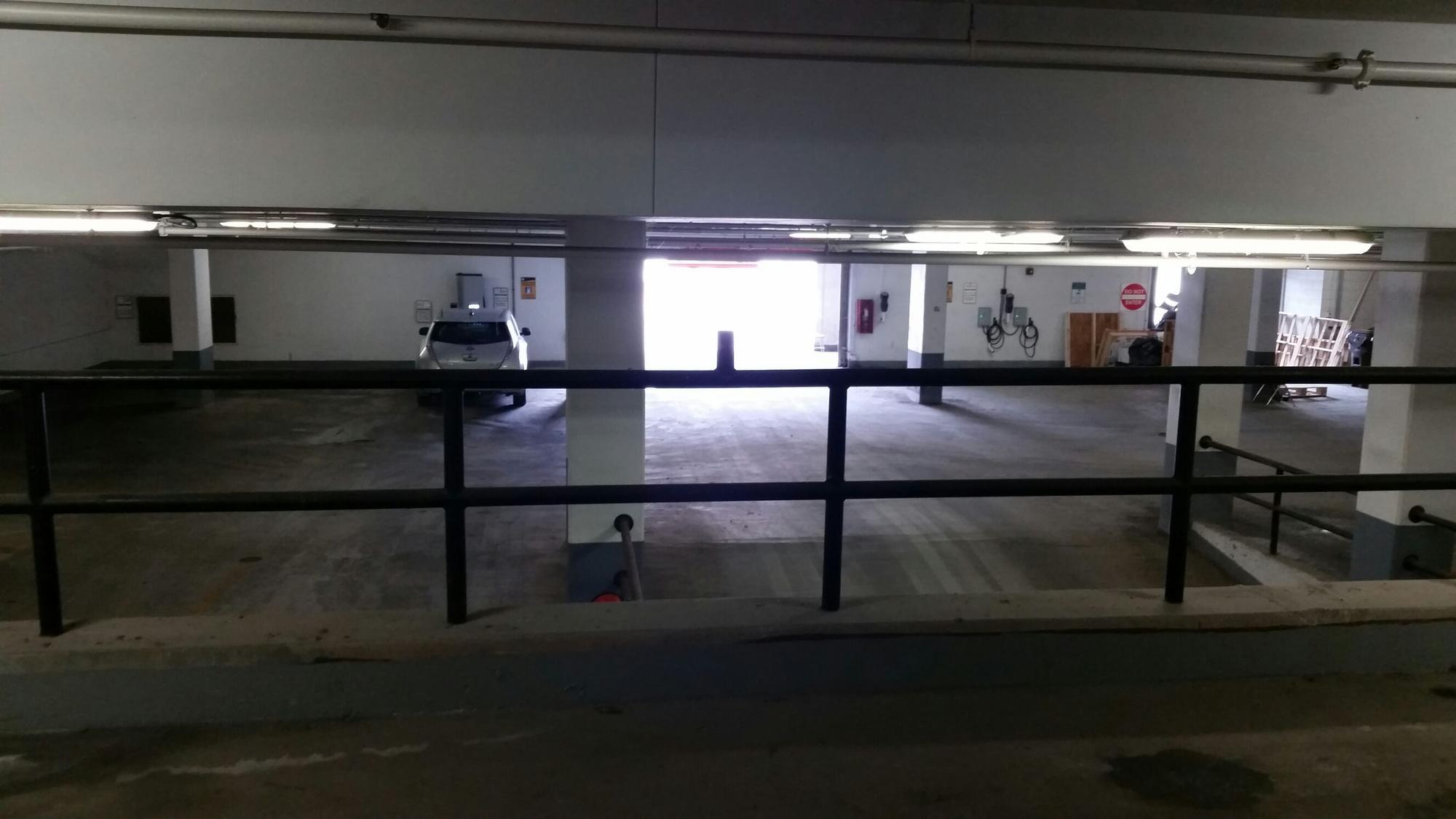 UWM - EMS Garage | Milwaukee, WI | EV Station