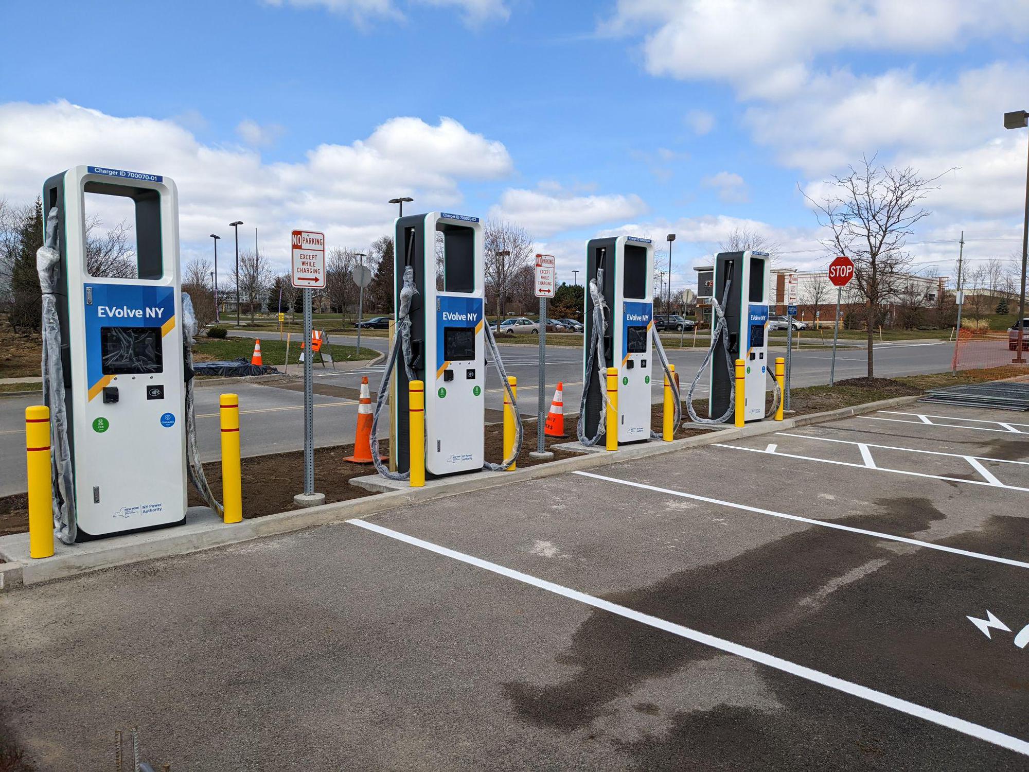 Victor Crossing | Victor, NY | EV Station