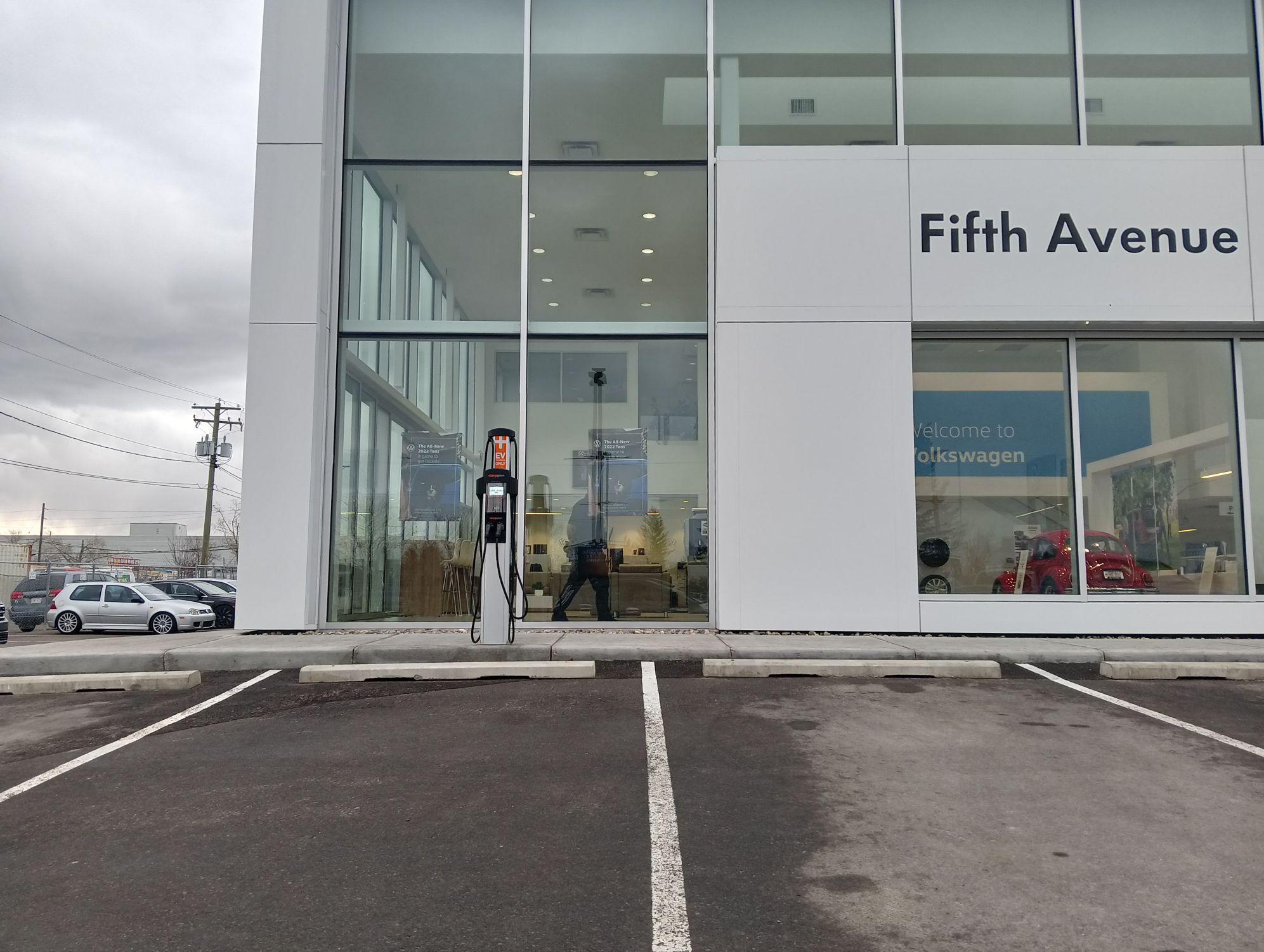 Fifth Avenue Volkswagen | Calgary, AB | EV Station
