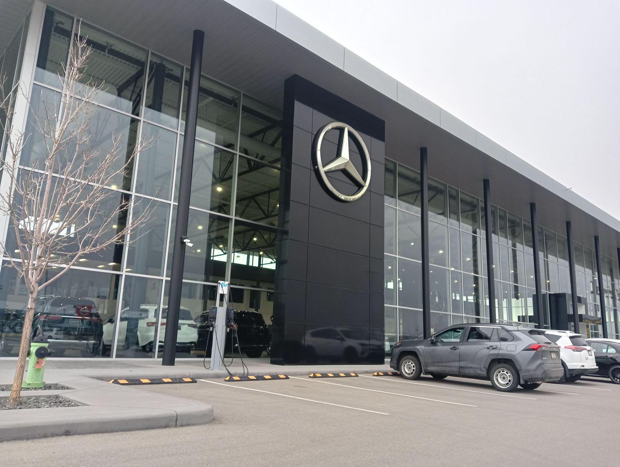 Mercedes-Benz Country Hills | Calgary, AB | EV Station
