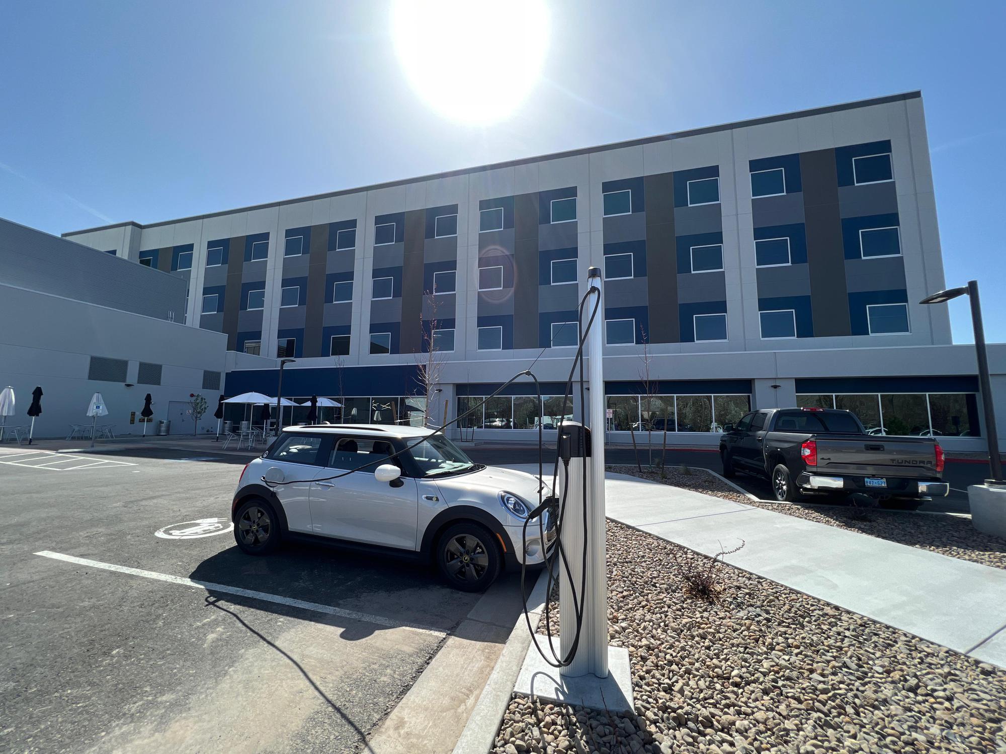 Northern Nevada Sierra Medical Center | Reno, NV | EV Station