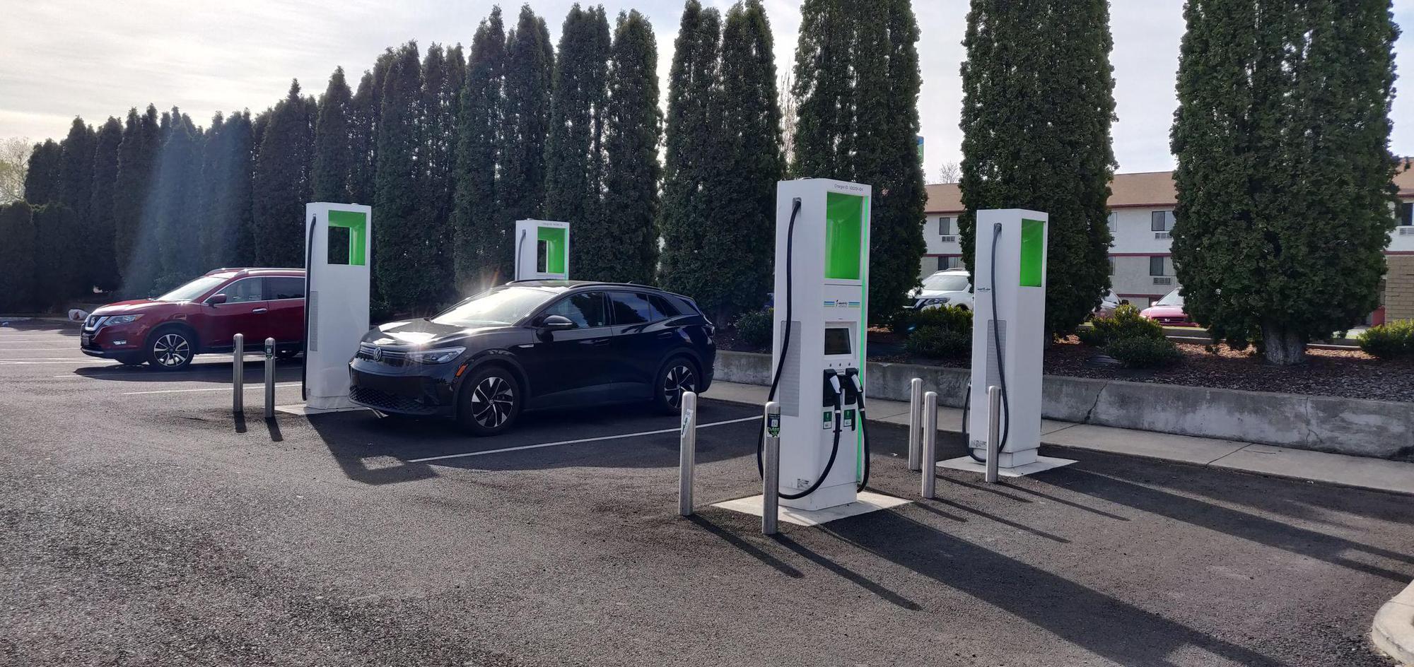 Taco Bell | Ellensburg, WA | EV Station