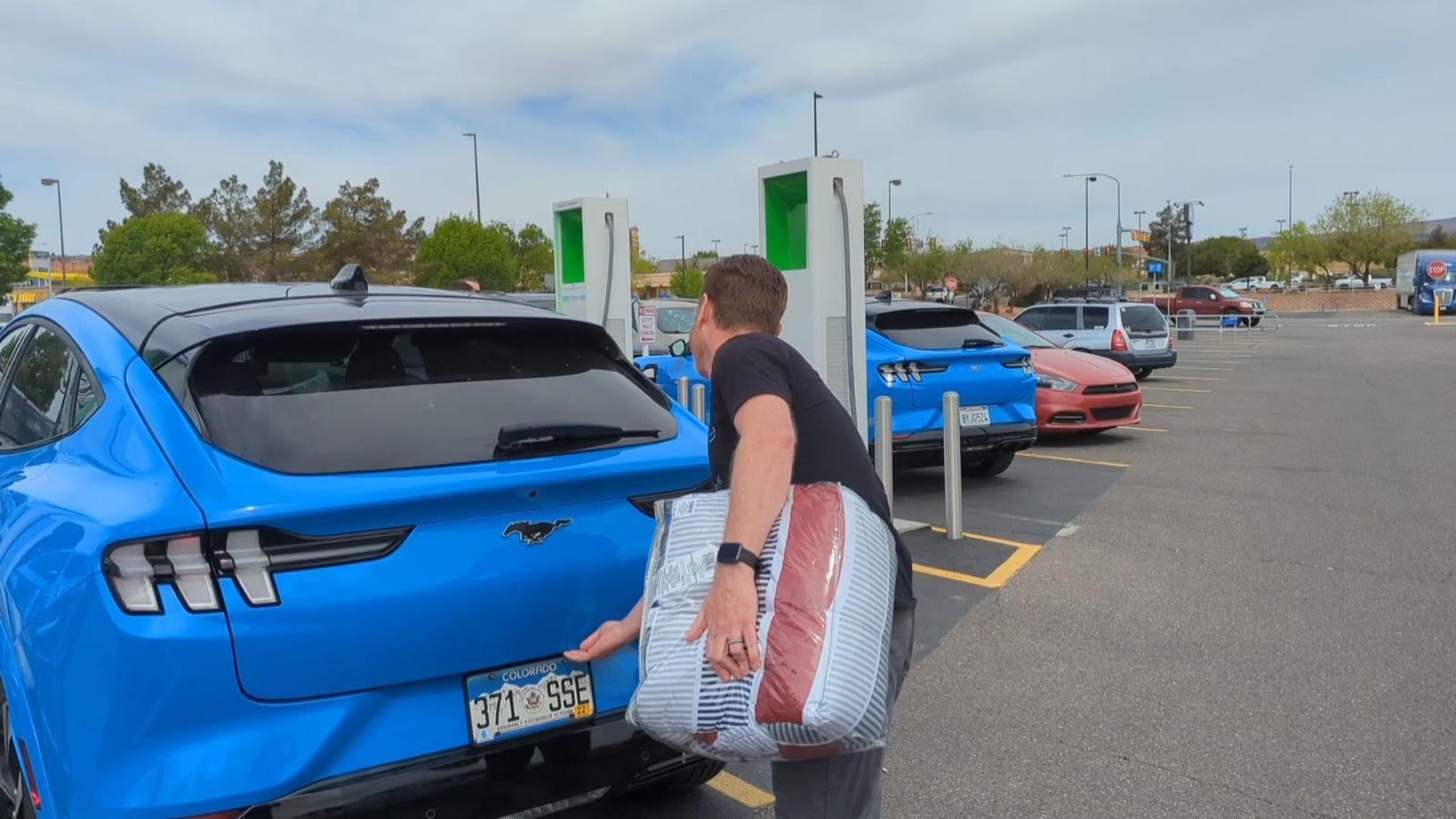 Walmart Supercenter | Washington, UT | EV Station
