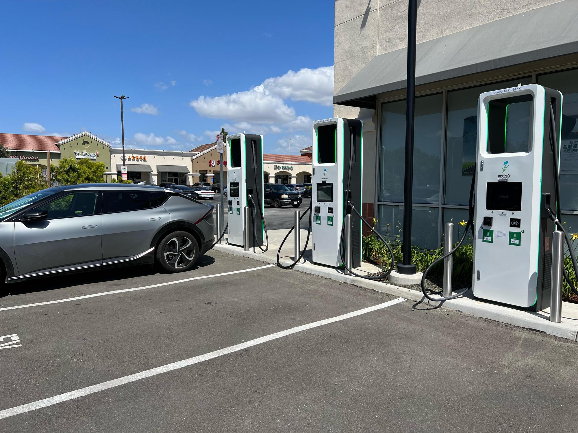 Milpitas Square (1) | Milpitas, CA | EV Station