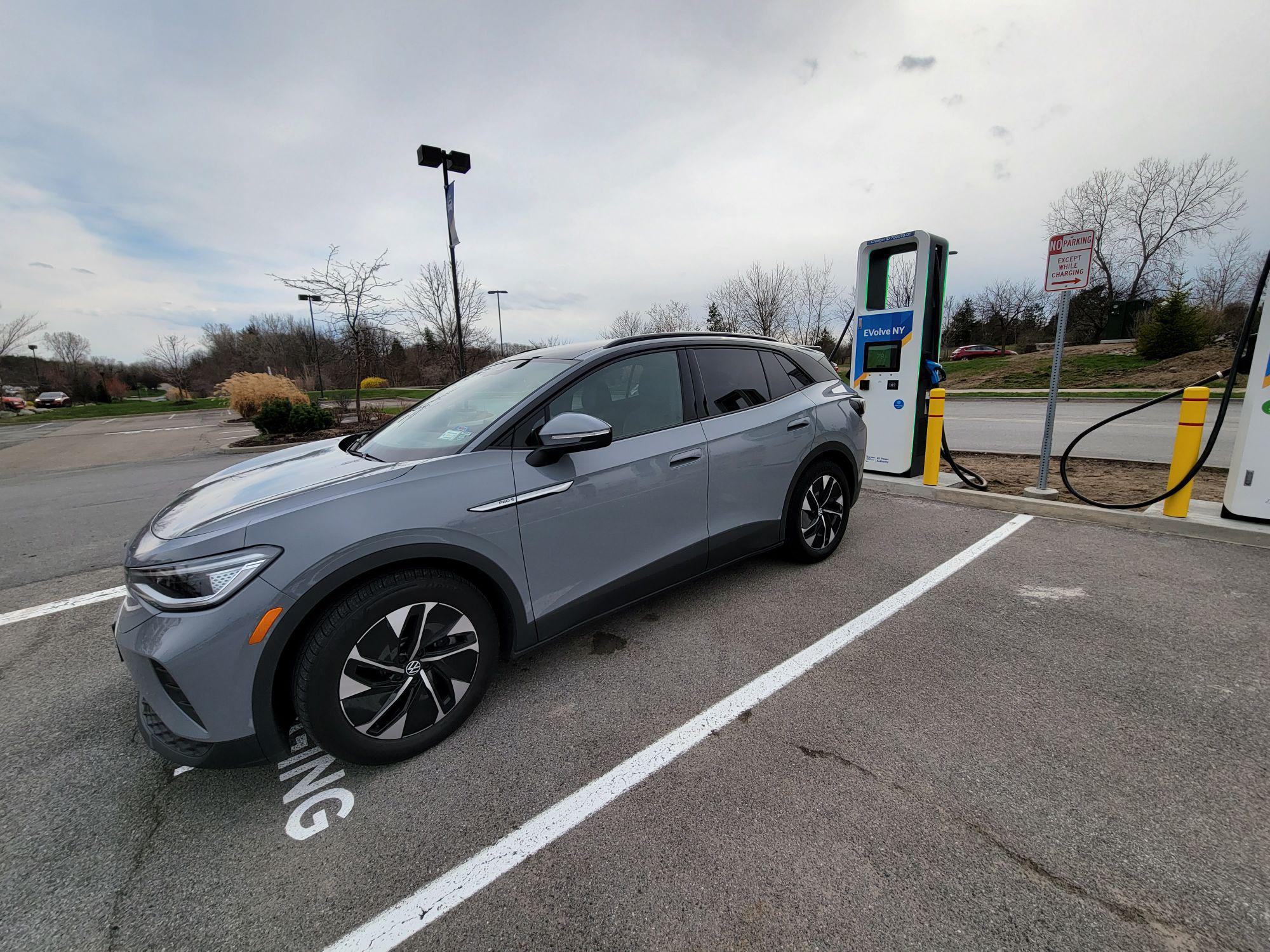 Victor Crossing | Victor, NY | EV Station