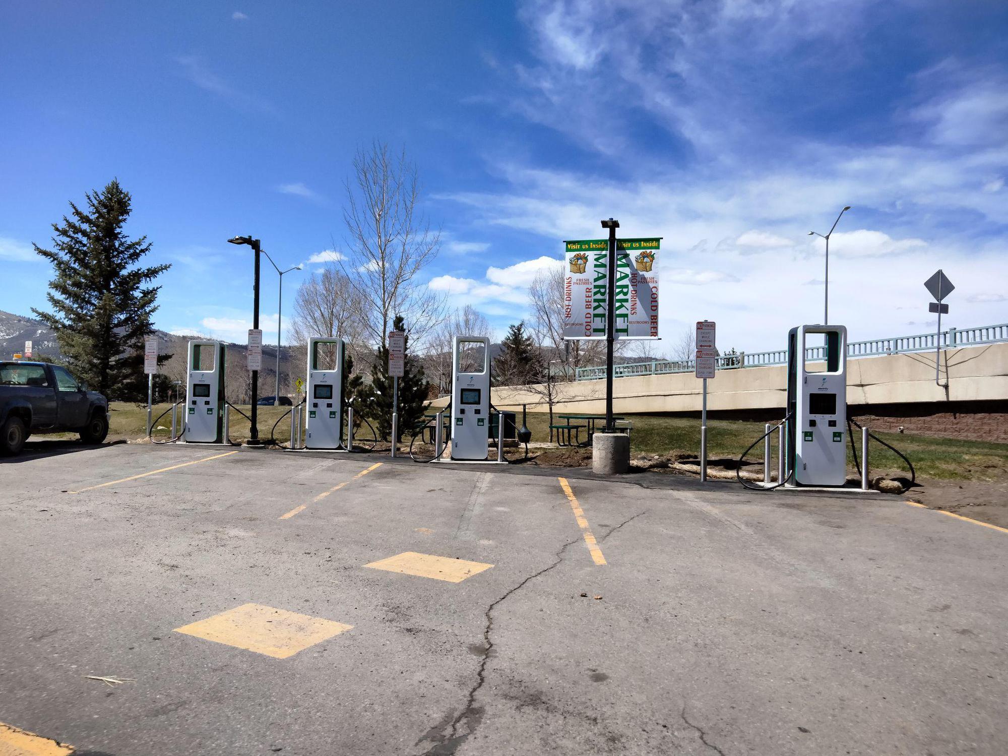 East - West Resorts Edwards Station | Edwards, CO | EV Station