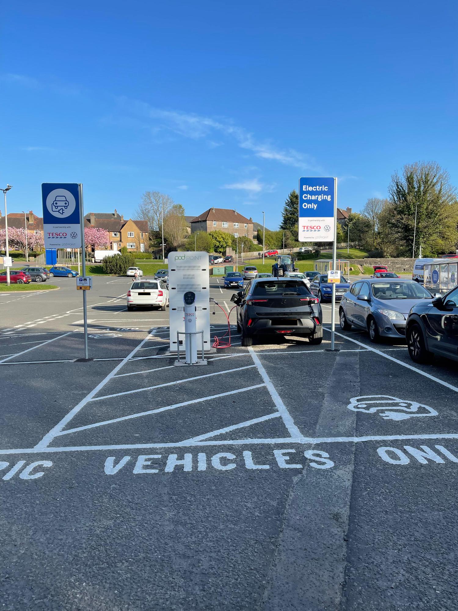 Tesco Superstore Glasgow Barrhead | Barrhead, Scotland | EV Station