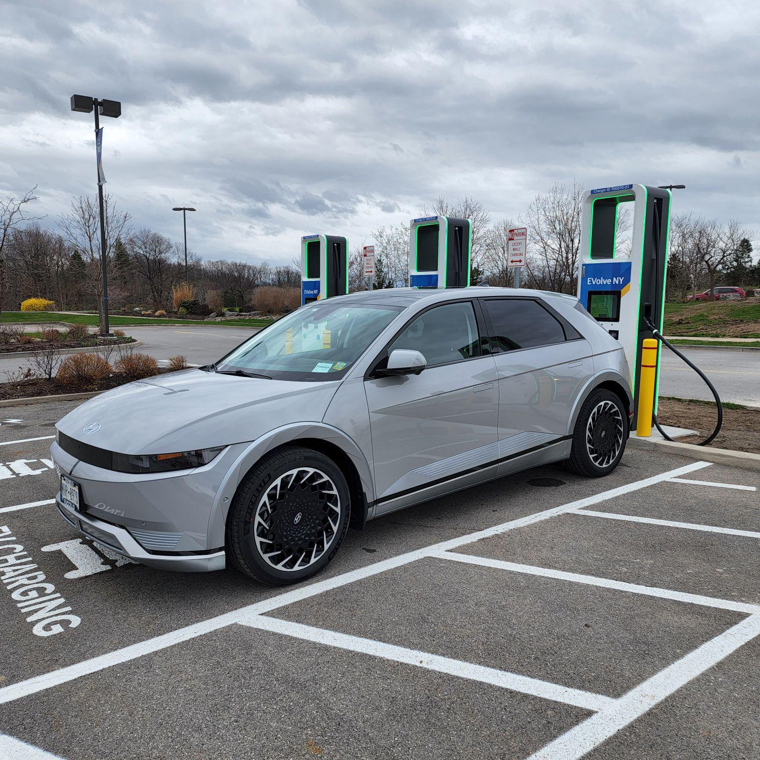 Victor Crossing | Victor, NY | EV Station