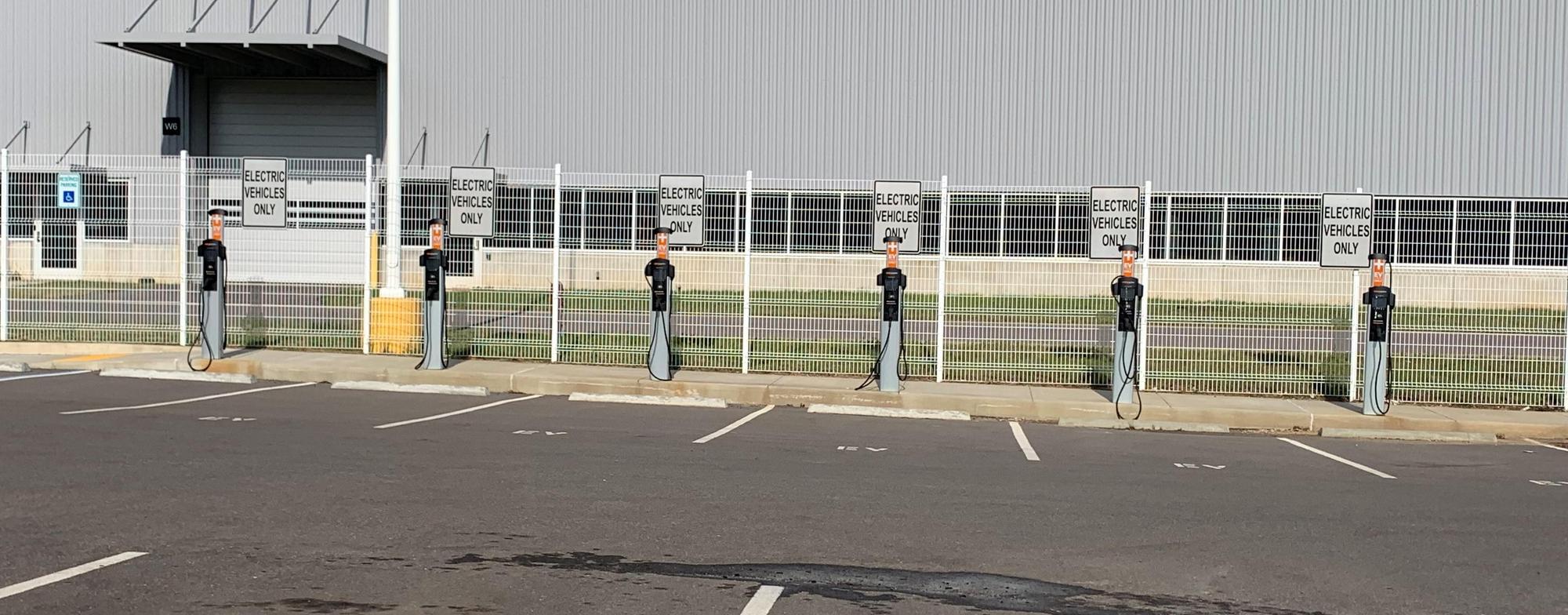 Mercedes Benz North America Central Warehouse | Woodstock, AL | EV Station