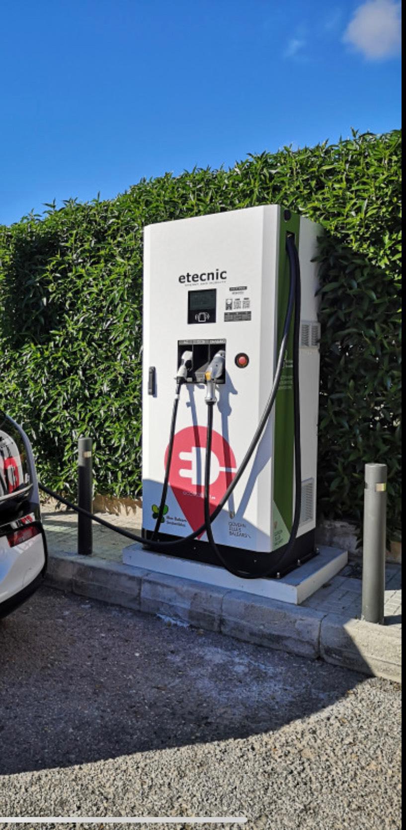 Triple Charger etecnic | Santa Maria del Camí, IB | EV Station