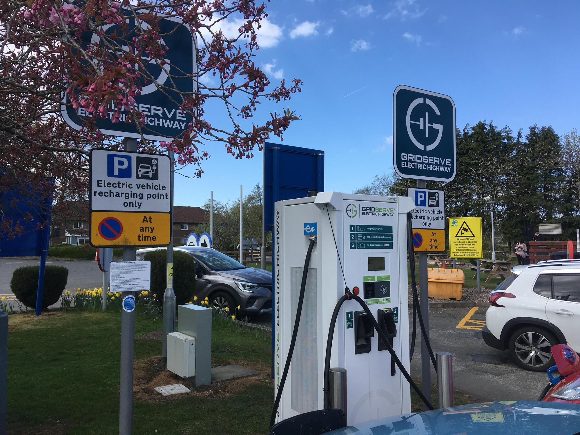 Kinross Services M90 | Kinross, Scotland | EV Station