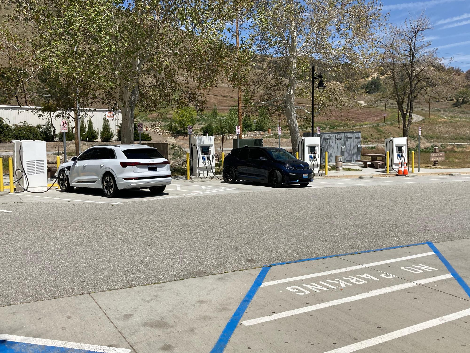 Tejon Pass Rest Area - Southbound | Lebec, CA | EV Station