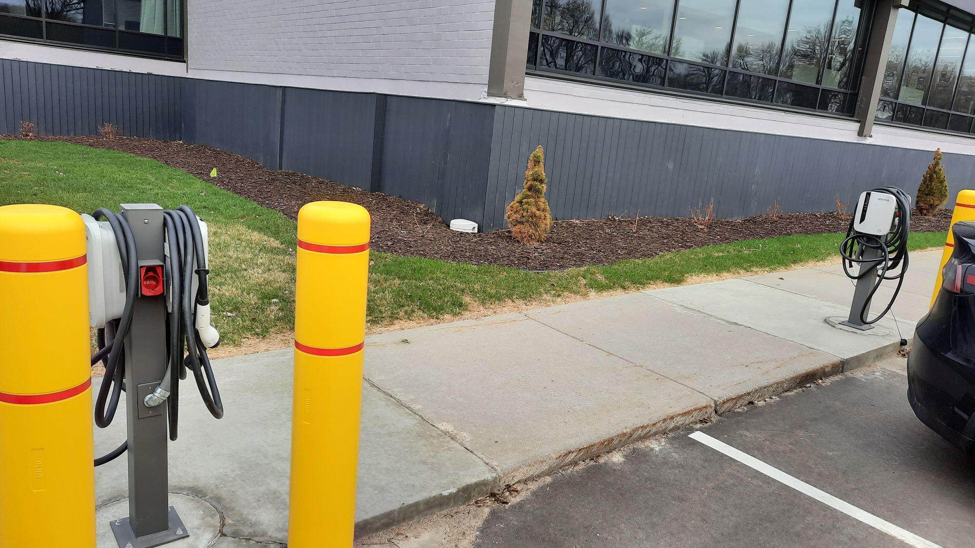 SunOpta Headquarters | Eden Prairie, MN | EV Station