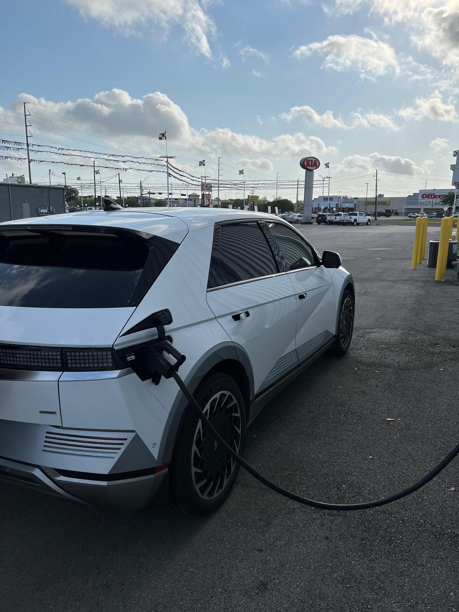 Victory Kia | Victoria, TX | EV Station