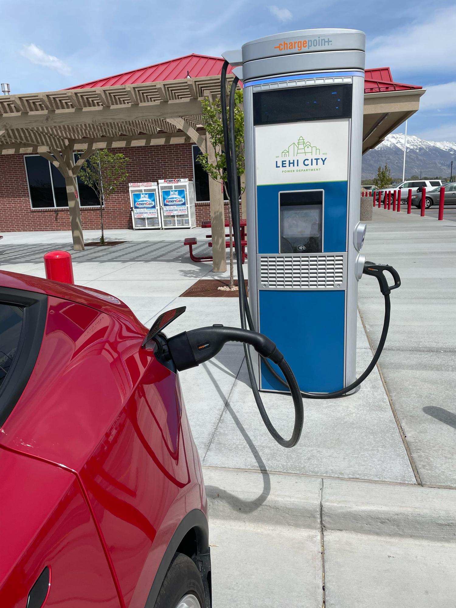 Holiday Oil | Lehi, UT | EV Station
