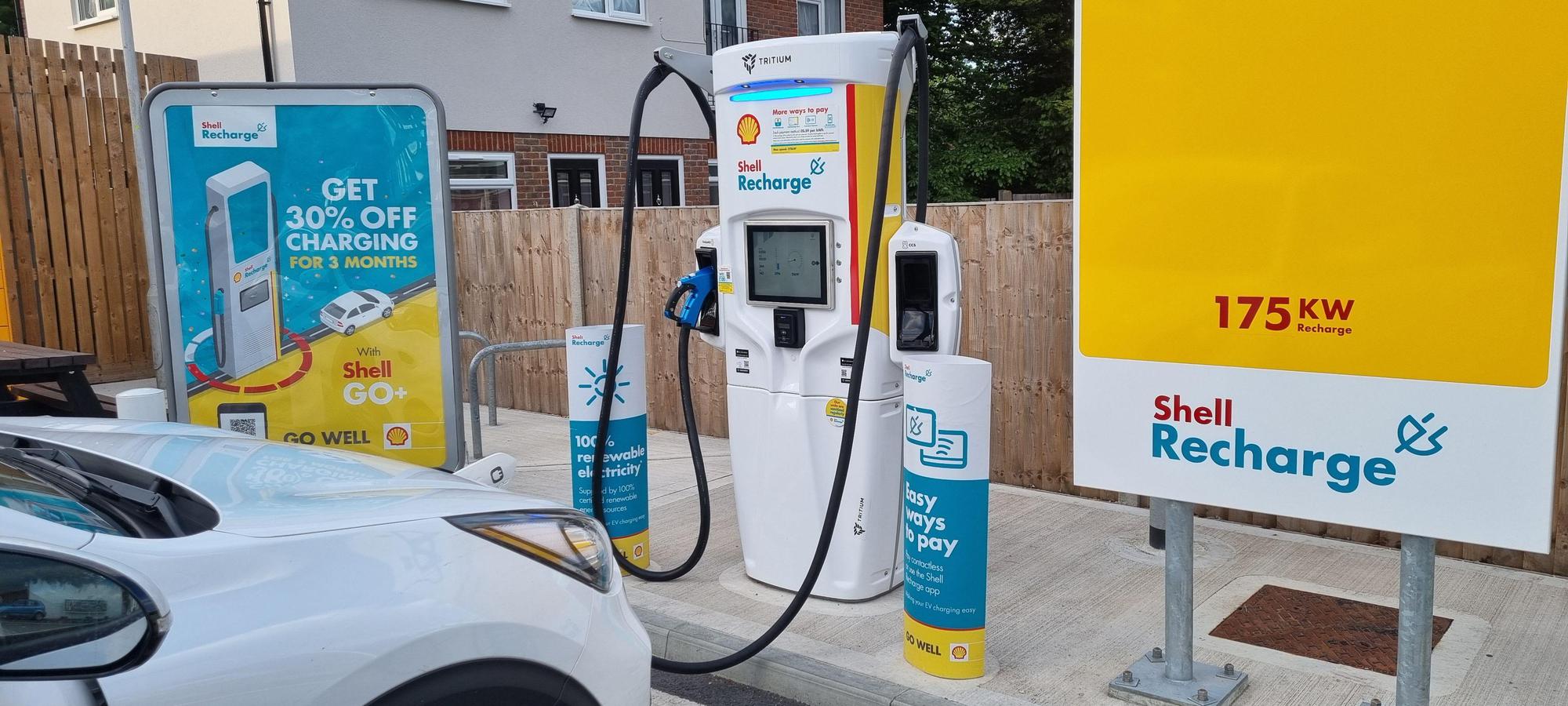 Shell Windsor | 209 Clarence Rd, Windsor SL4 5AN, UK | EV Station