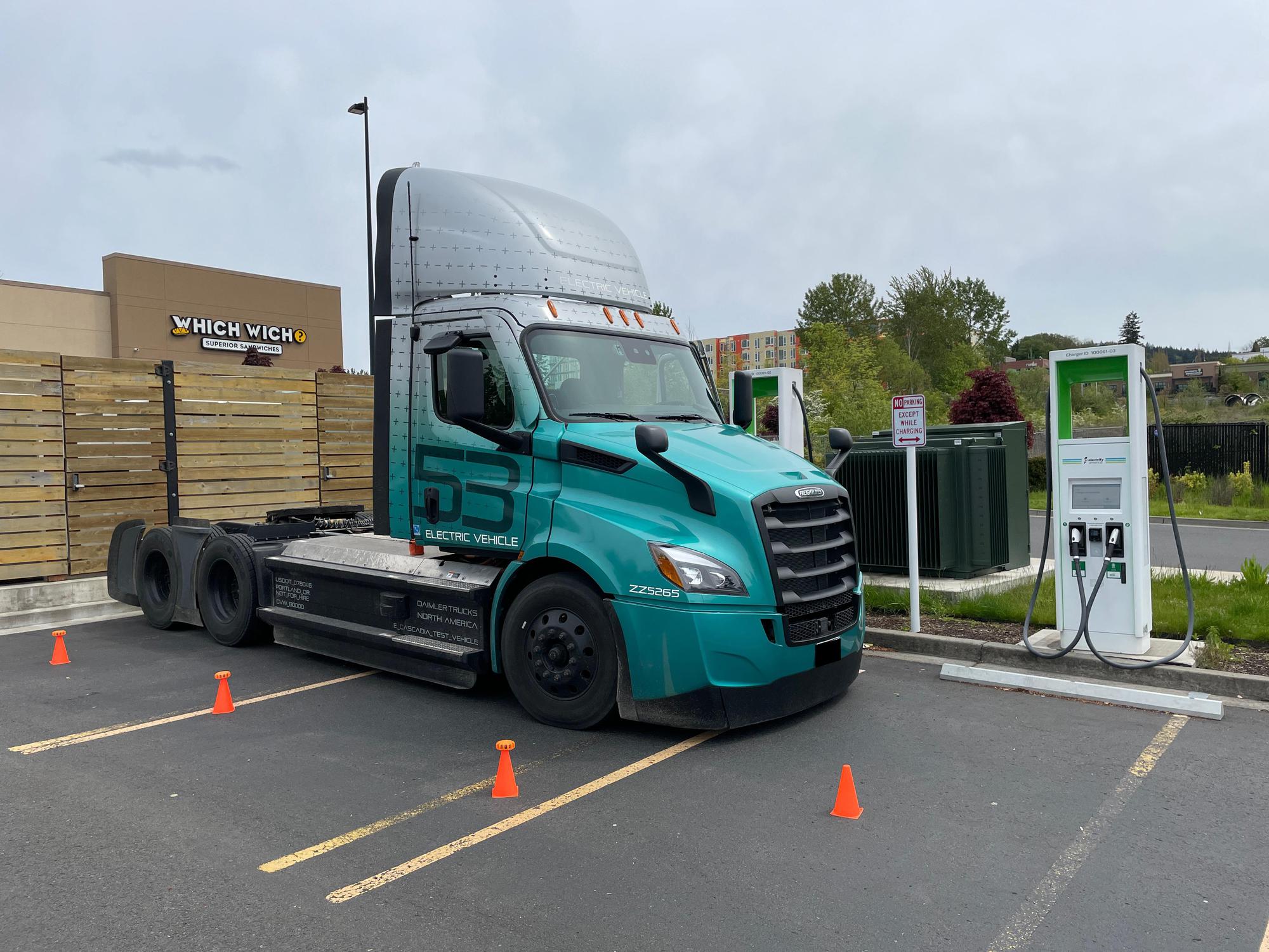 Walmart Supercenter | Tigard, OR | EV Station