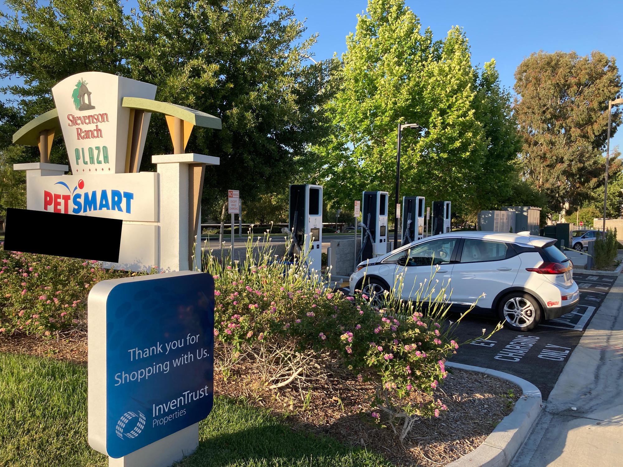 Stevenson Ranch Plaza | Stevenson Ranch, CA | EV Station