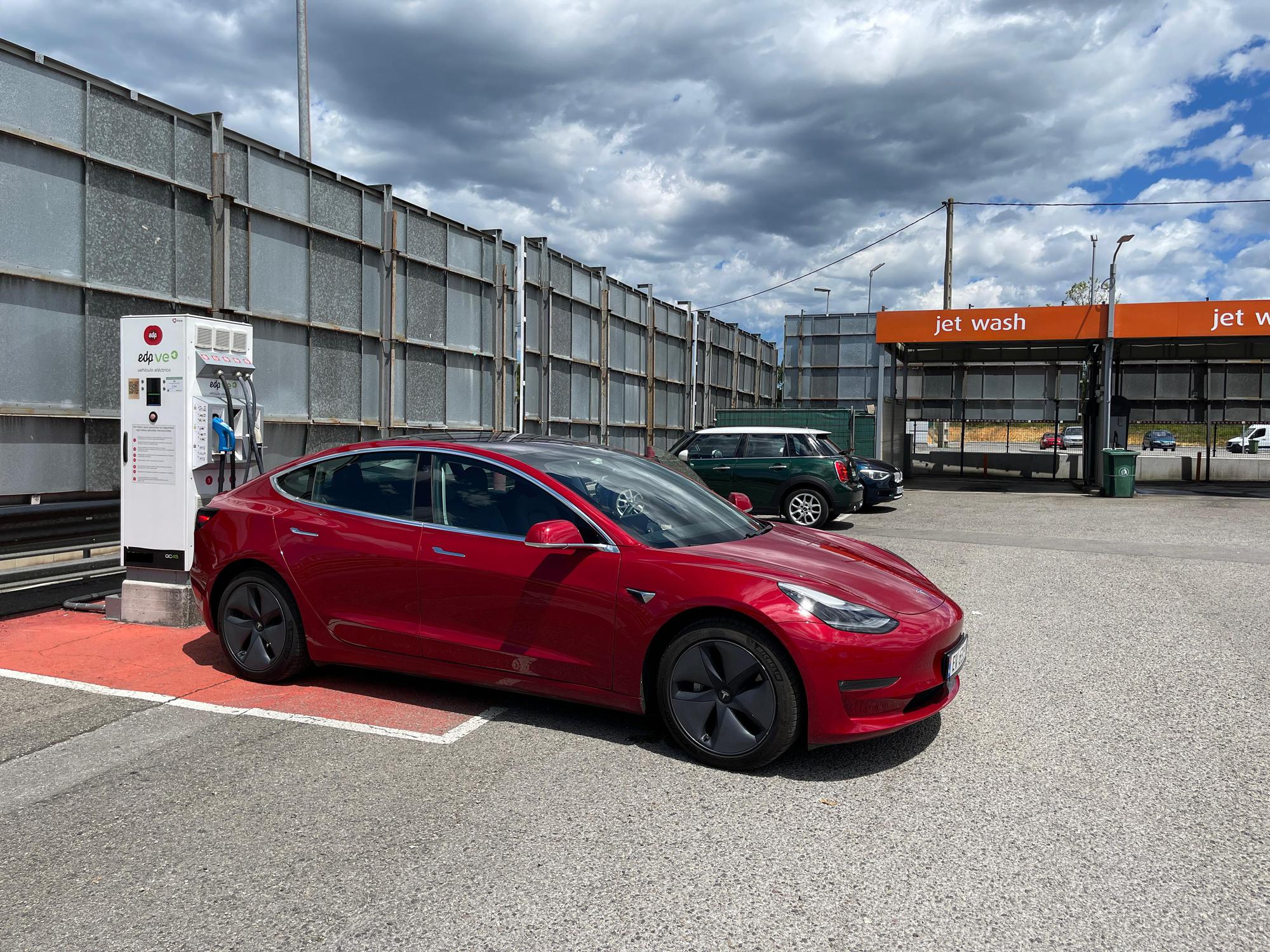 EDP Clientes, S.A. | s/n Las Cabañas (Estación de Servicio Galp), La ...