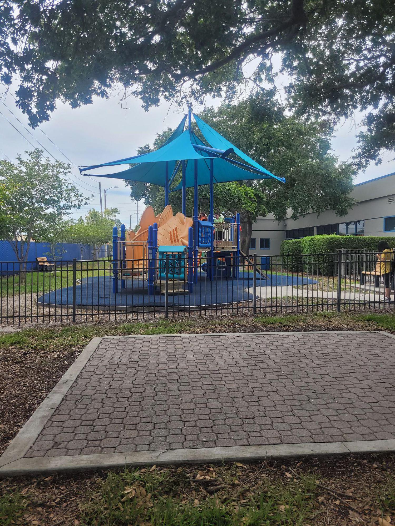 Dunedin Public Library | Dunedin, FL | EV Station