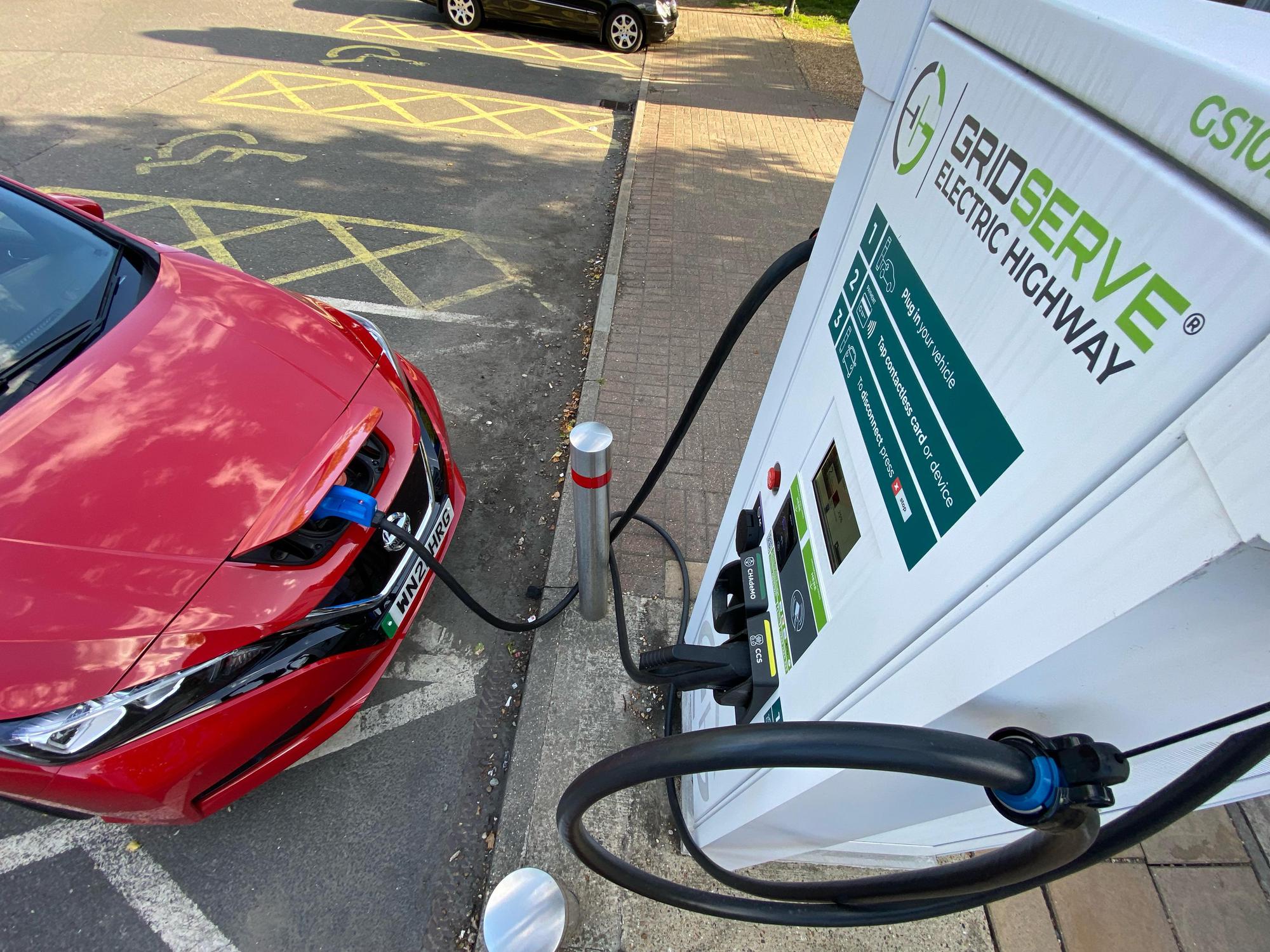 Maidstone Services M20 | Maidstone, England | EV Station