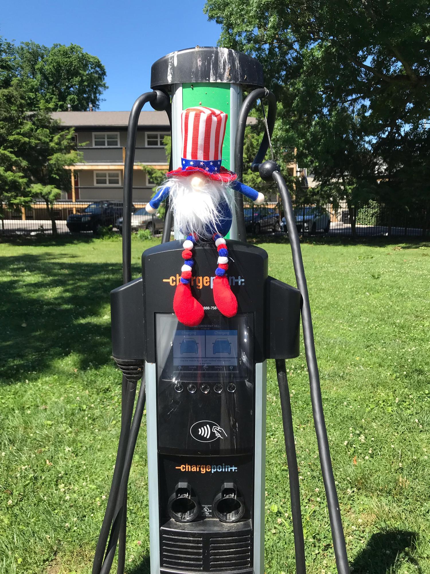 LG&E Crescent Hill Library | Louisville, KY | EV Station