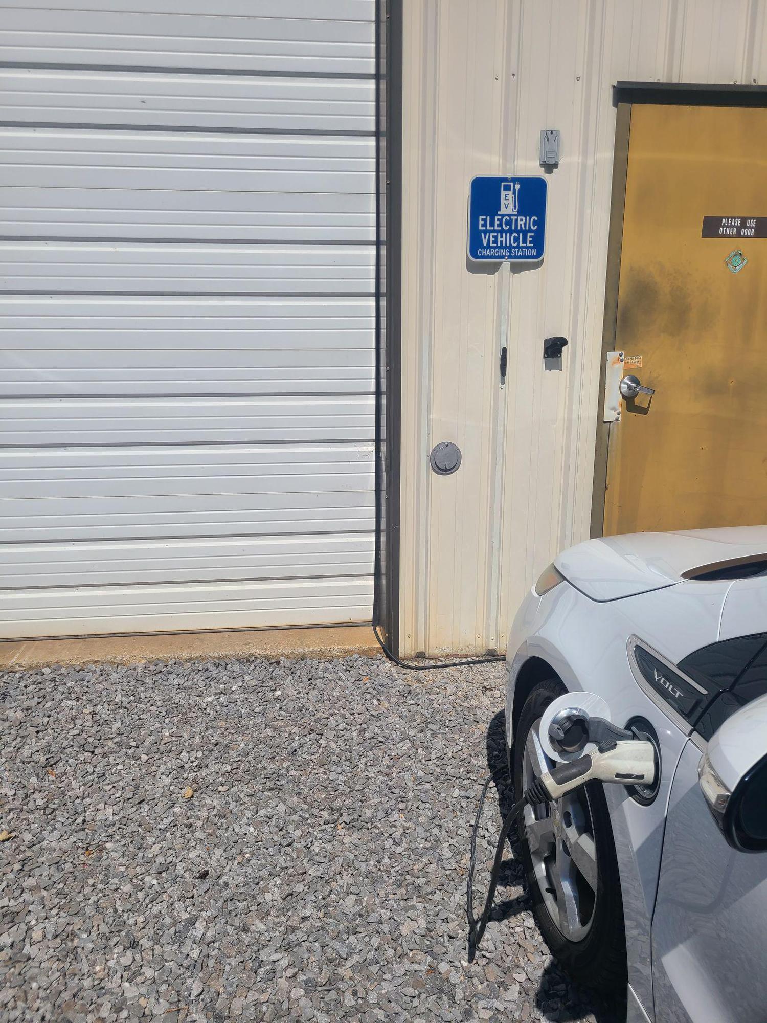 AutoMD | Clarksville, TN | EV Station