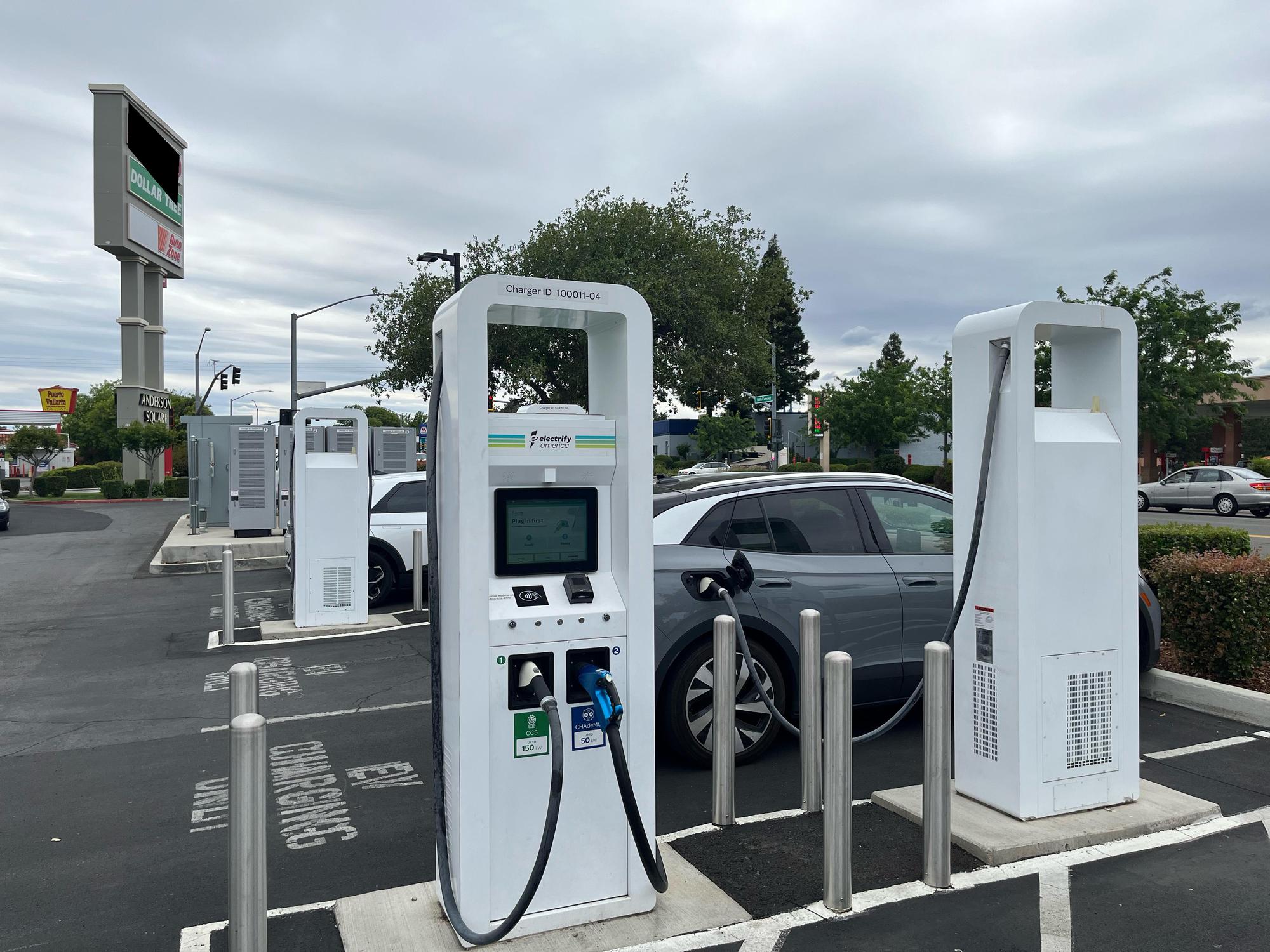 Safeway Anderson | Anderson, CA | EV Station