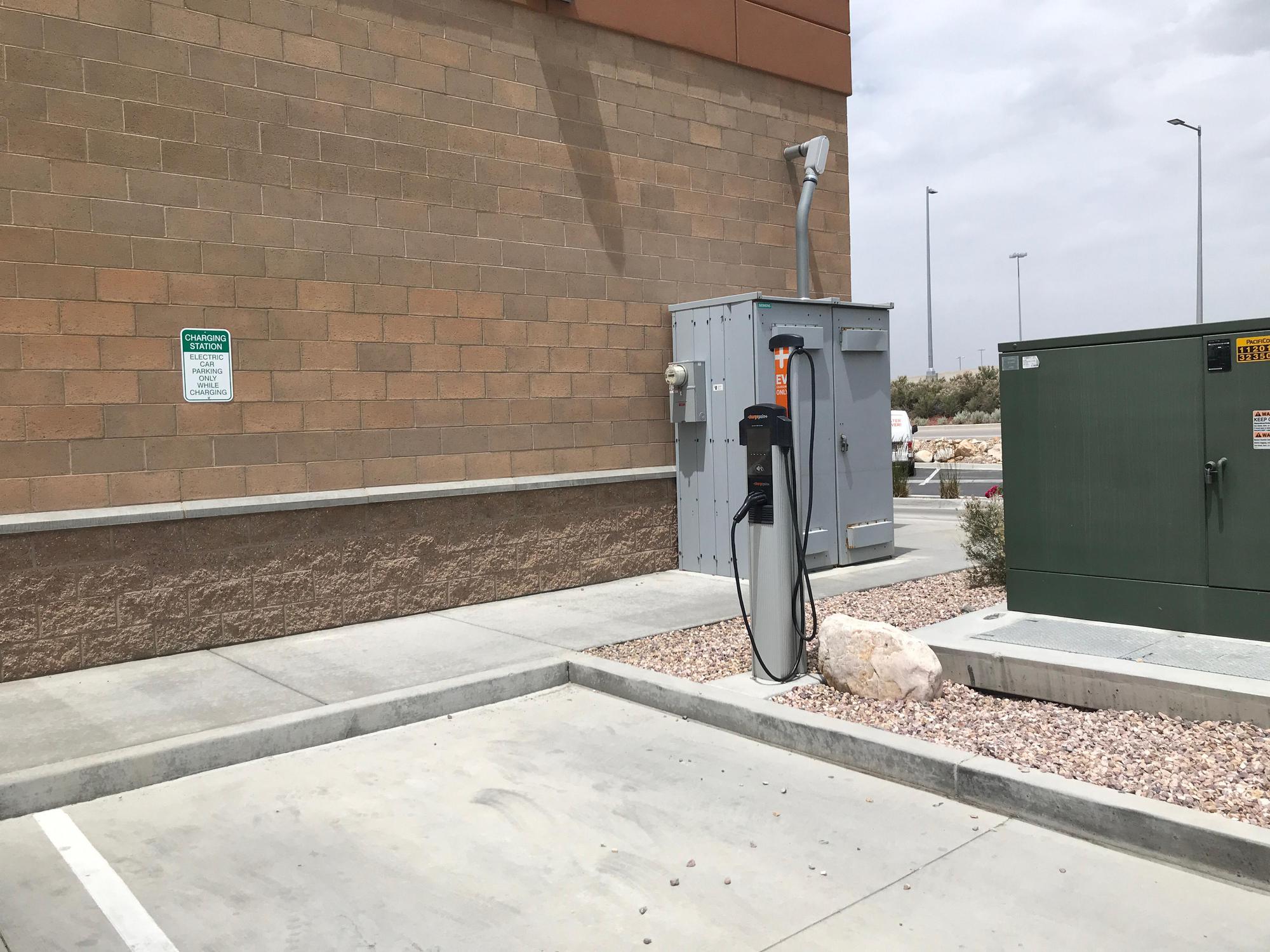 Chevron Near Airport | Salt Lake City, UT | EV Station
