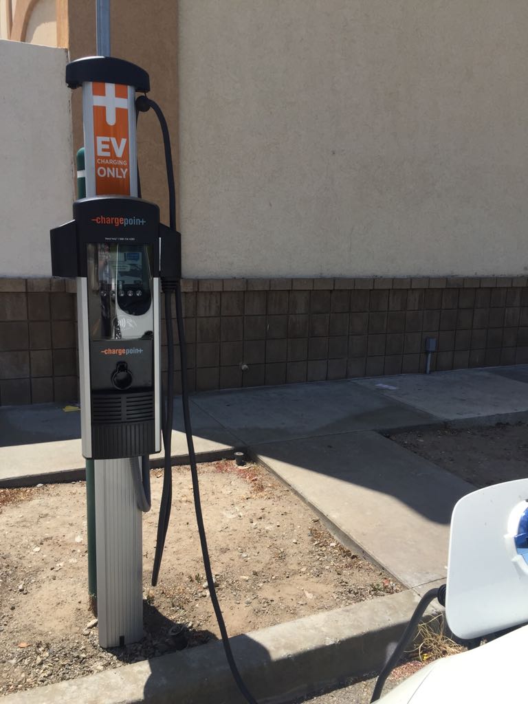 Walgreens | Fullerton, CA | EV Station
