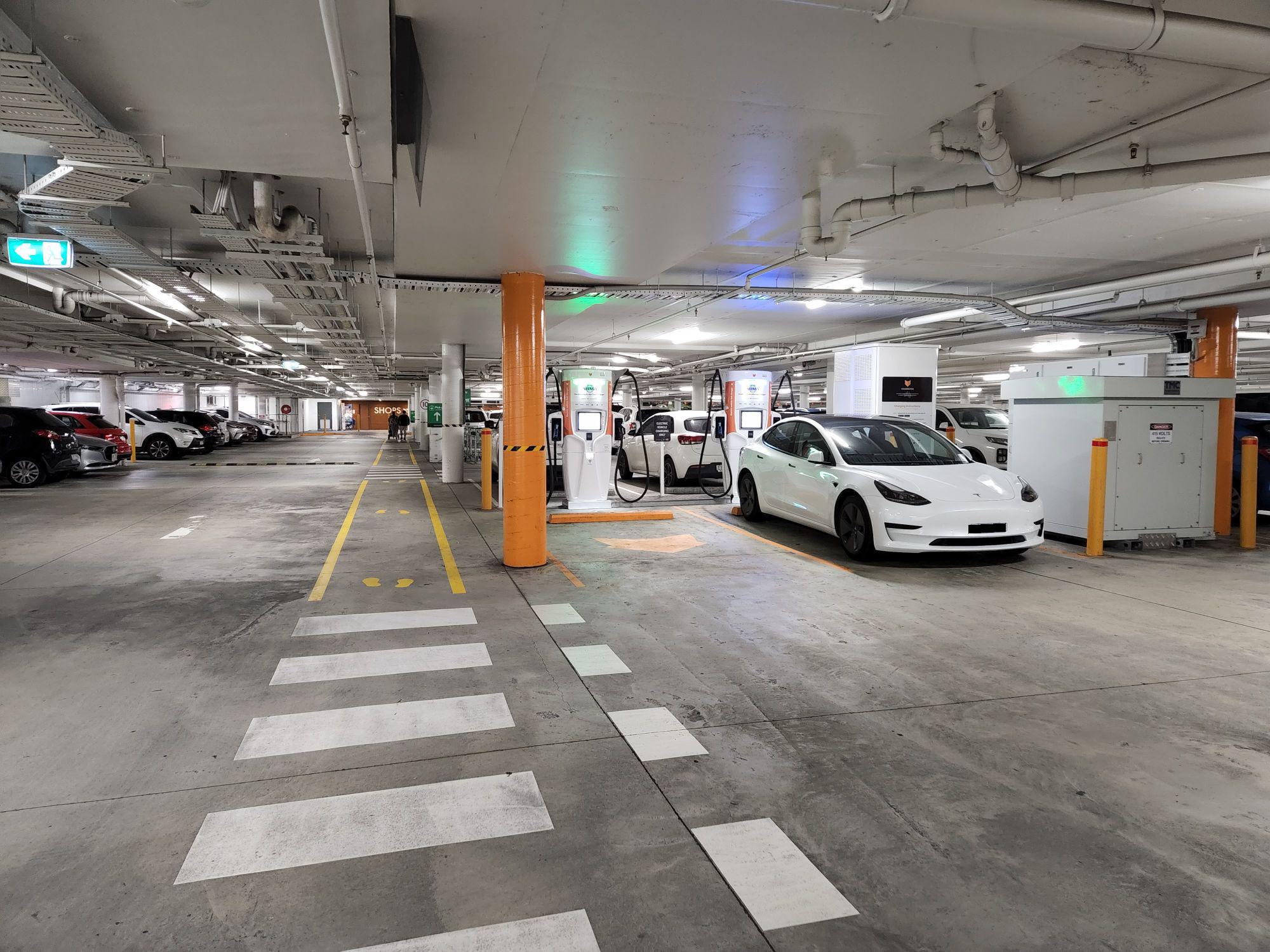 Woolworths Shell Cove | Shell Cove, NSW | EV Station
