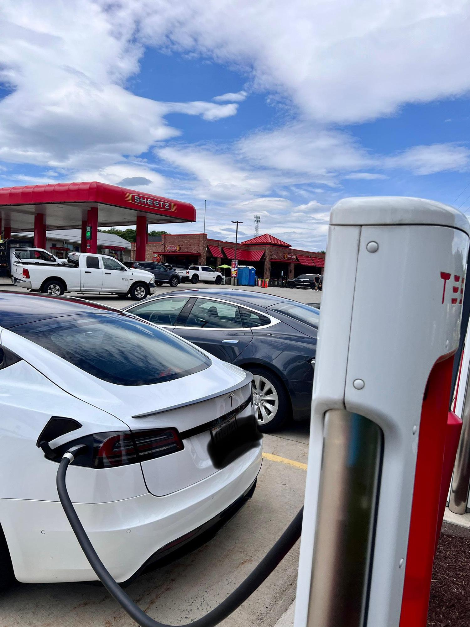 Sheetz | Breezewood, PA | EV Station