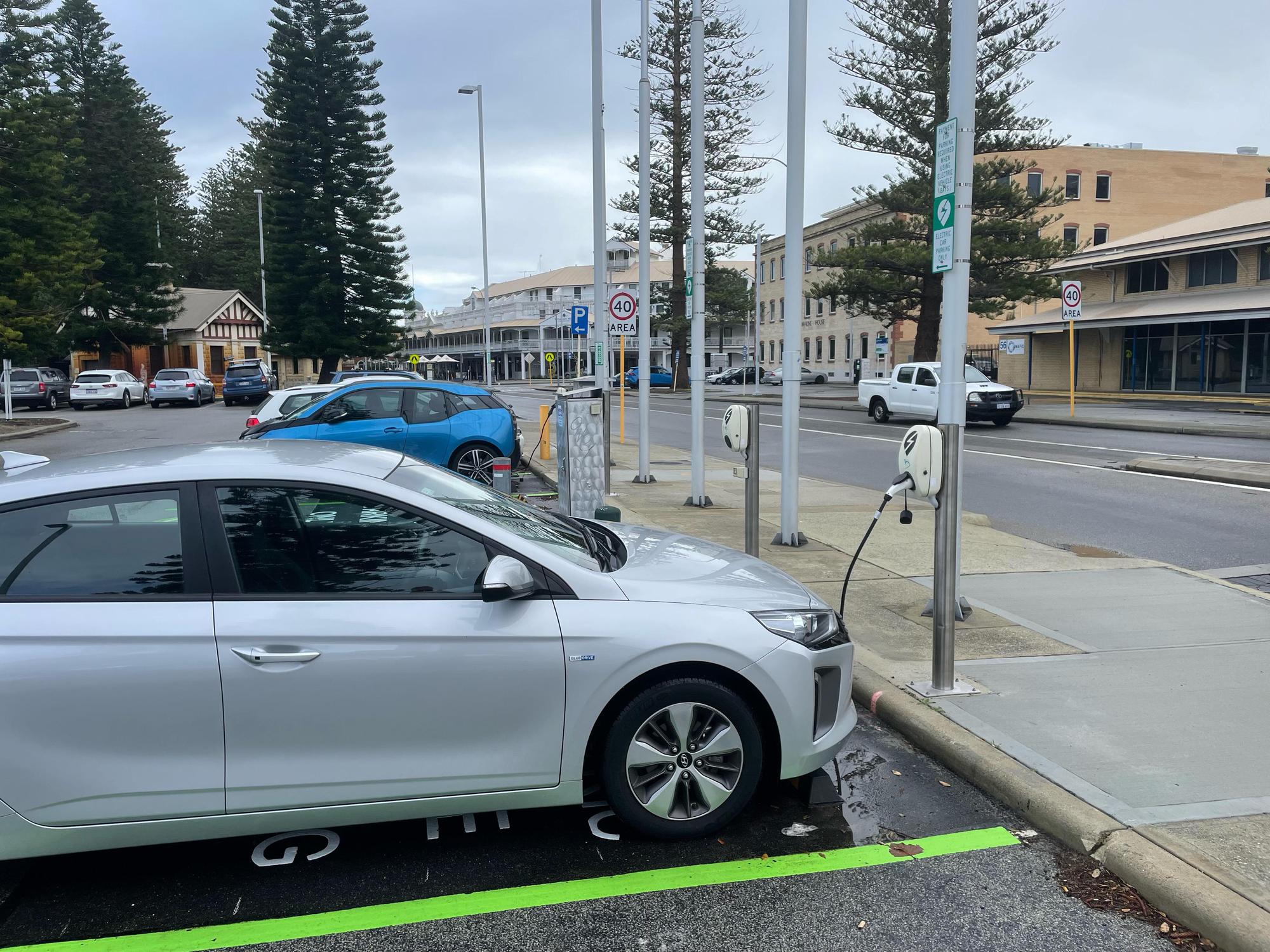 Marine Terrace Parking Lot | Fremantle, WA | EV Station