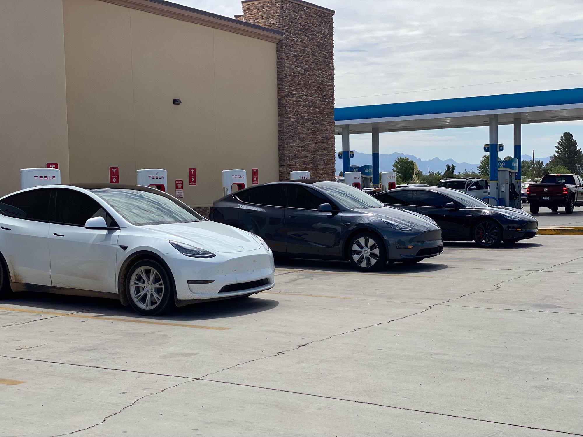 5R Travel Center | Deming, NM | EV Station