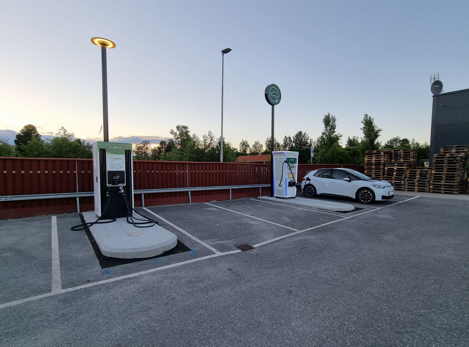 ICA Kvantum Sollefteå | Hågesta 66, 881 41 Sollefteå, Schweden | EV Station