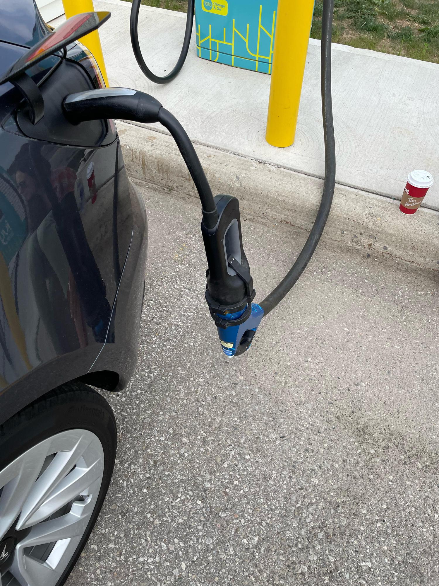 ONroute Cambridge South 401 - Eastbound | Cambridge, ON | EV Station