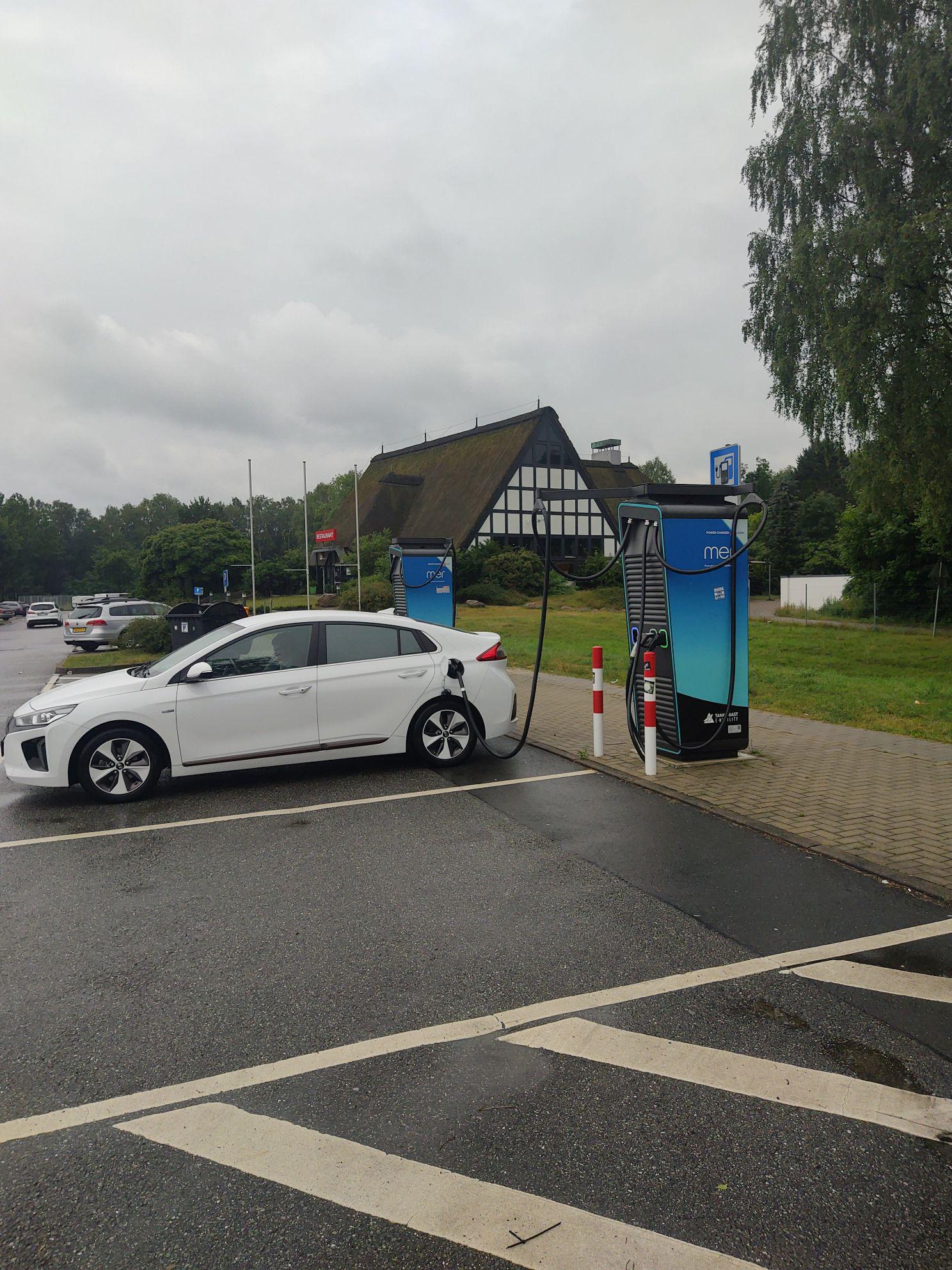 Mer Germany GmbH | Quickborn, SH | EV Station