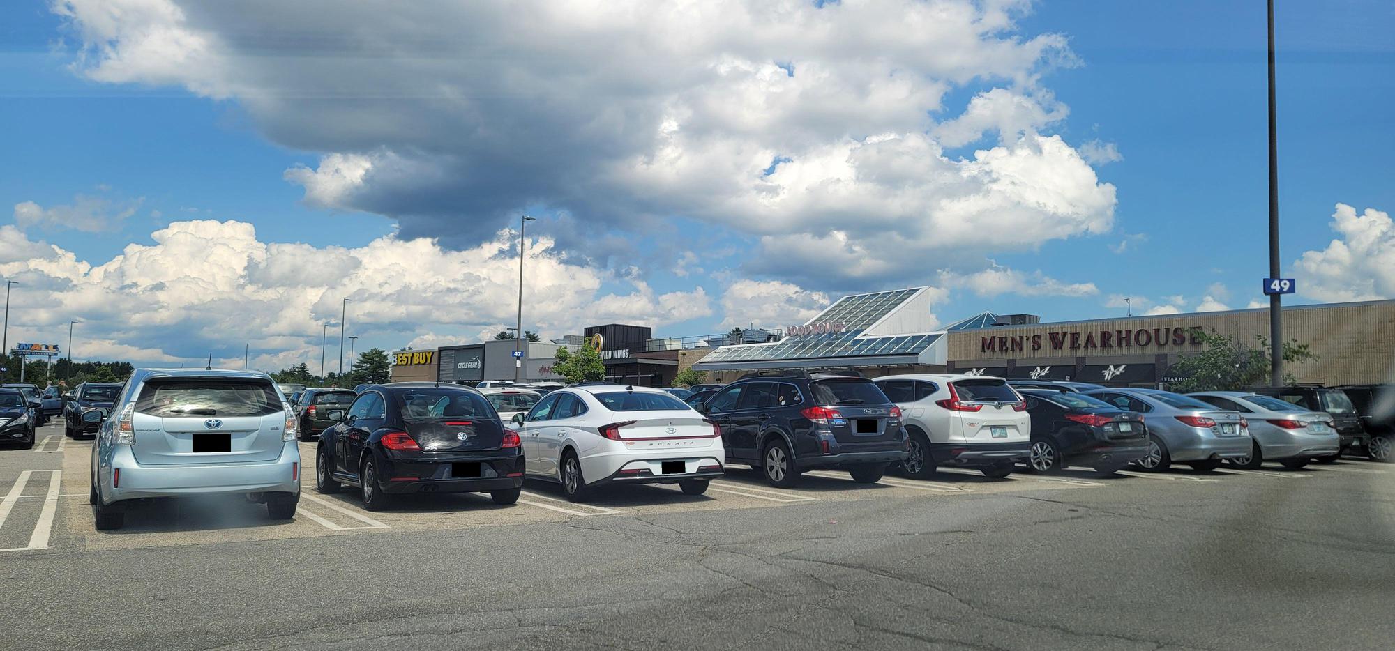 The Mall of New Hampshire | Manchester, NH | EV Station