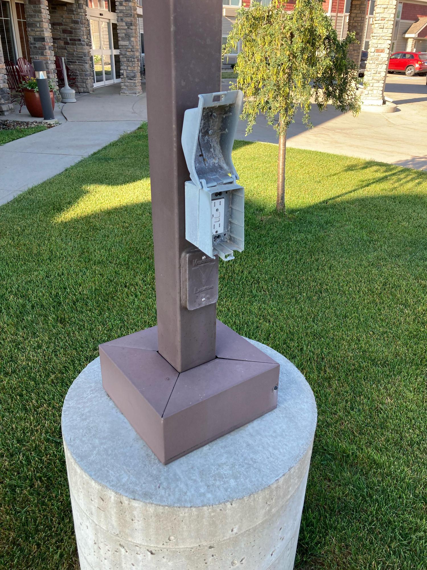 AmericInn by Wyndham Osage | Osage, IA | EV Station