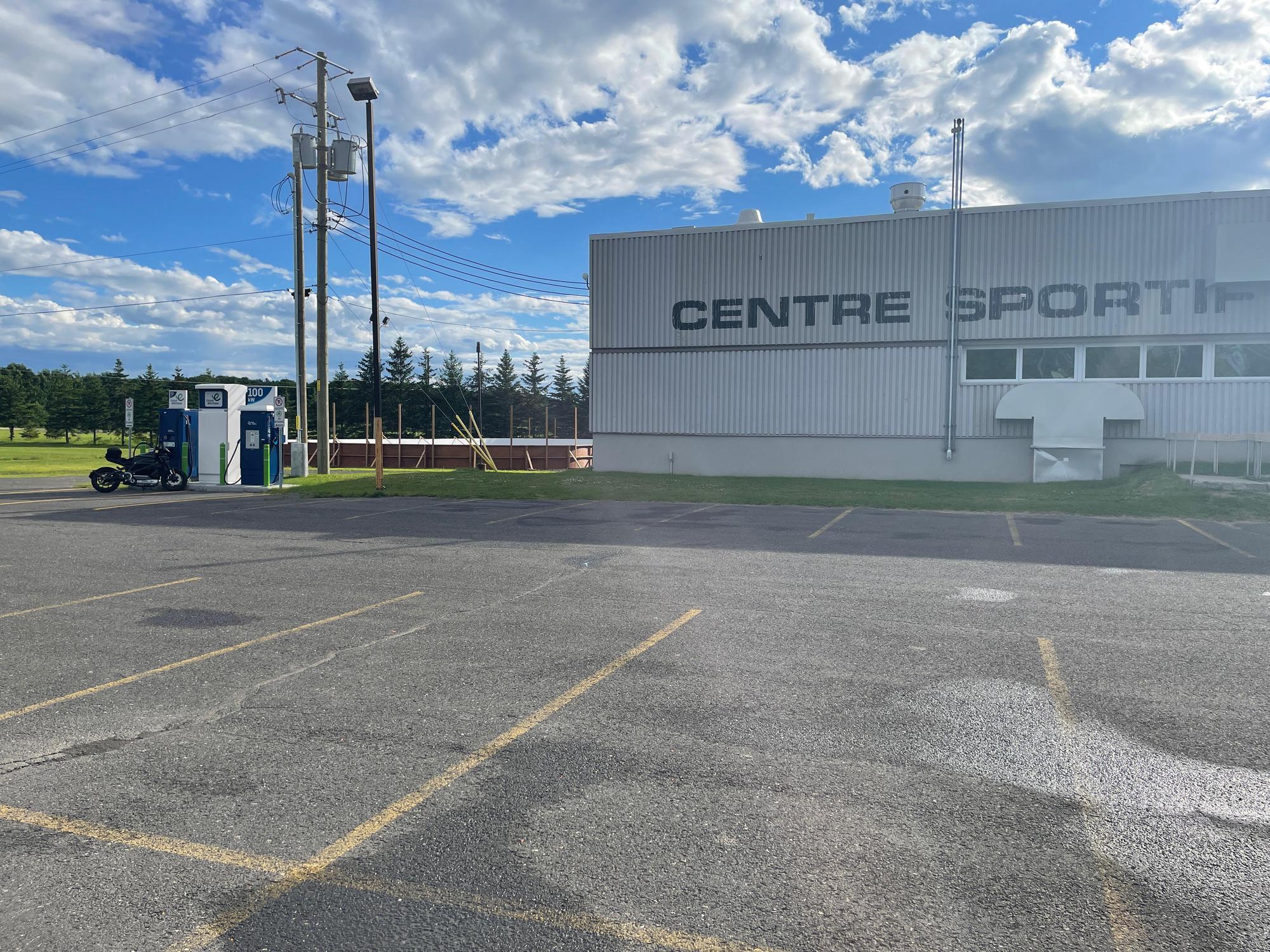 Centre sportif & culturel Sainte-Croix | Sainte-Croix, QC | EV Station