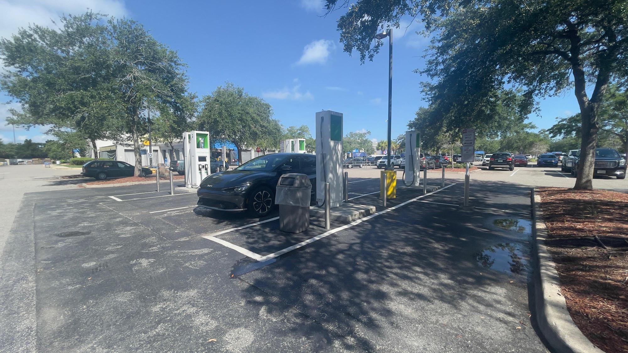 Walmart Supercenter | Ormond Beach, FL | EV Station