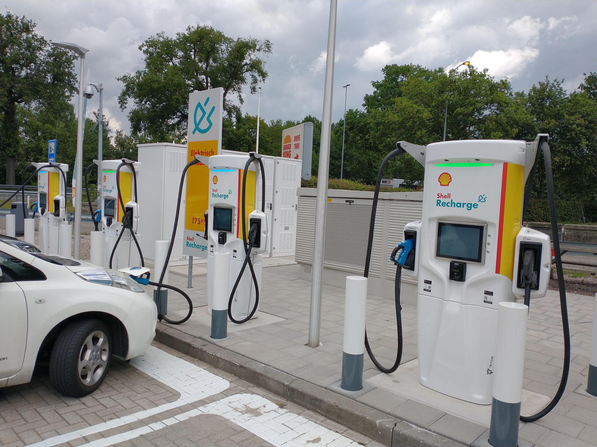 Shell Recharge | Heesch, NB | EV Station