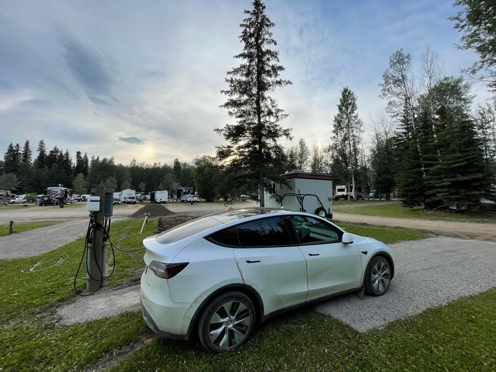 Triple "G" Hideaway RV Park & Campground | Fort Nelson, BC | EV Station