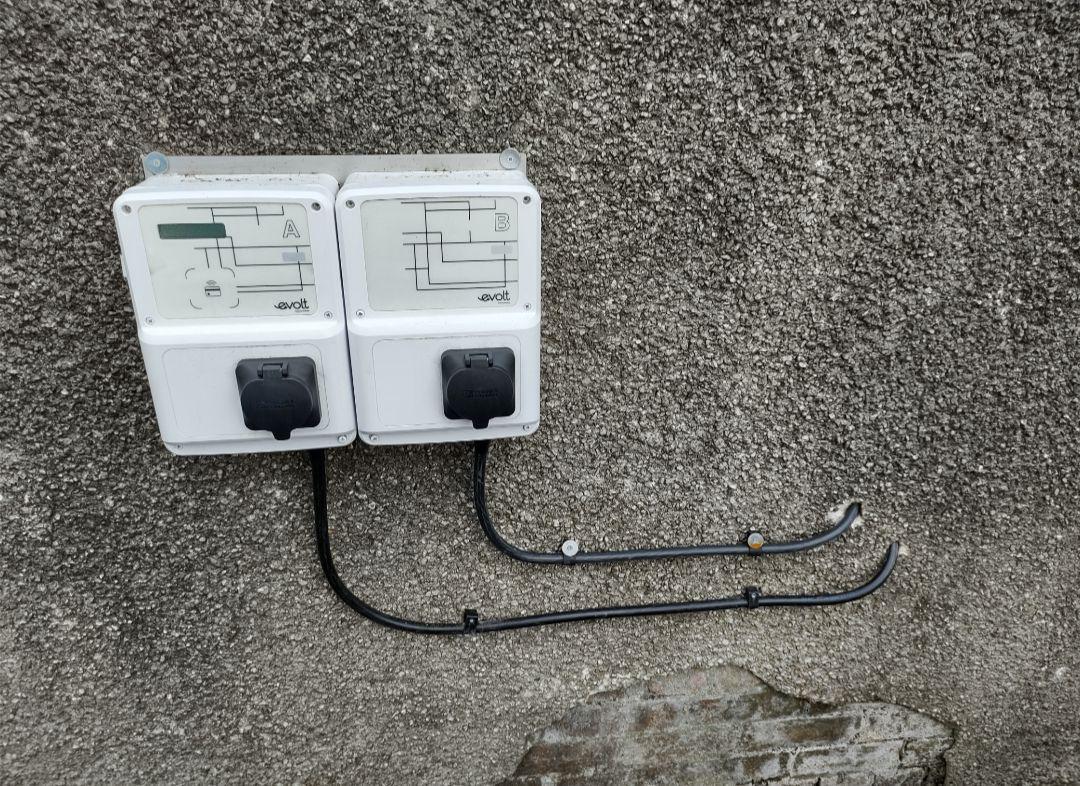 High Street Linlithgow | 60 The Vennel, Linlithgow EH49 7ET, UK | EV ...