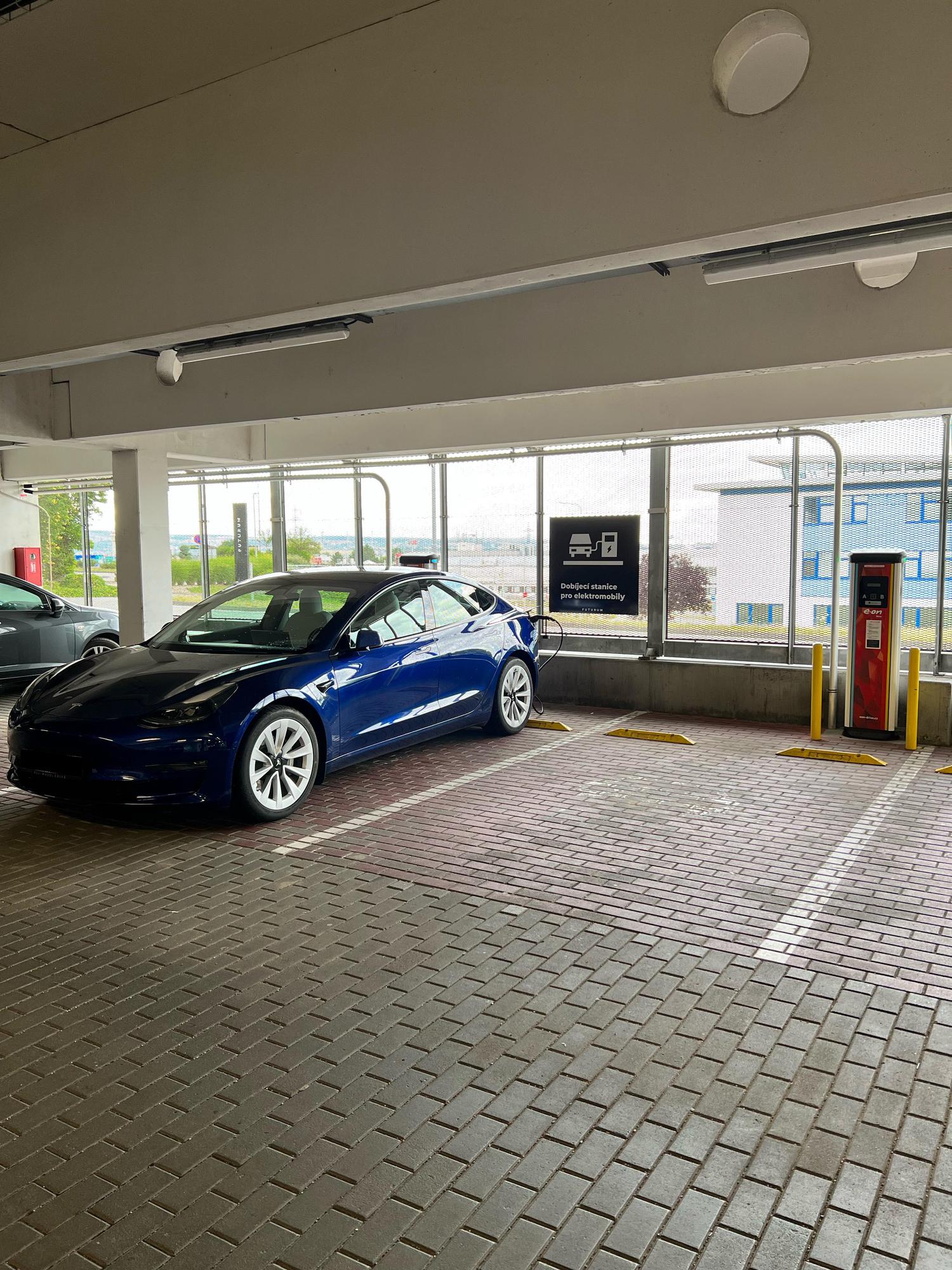 E.ON OC Futurum Brno | Vídeňská 132/100, Brno-jih, 619 00, CZE | EV Station