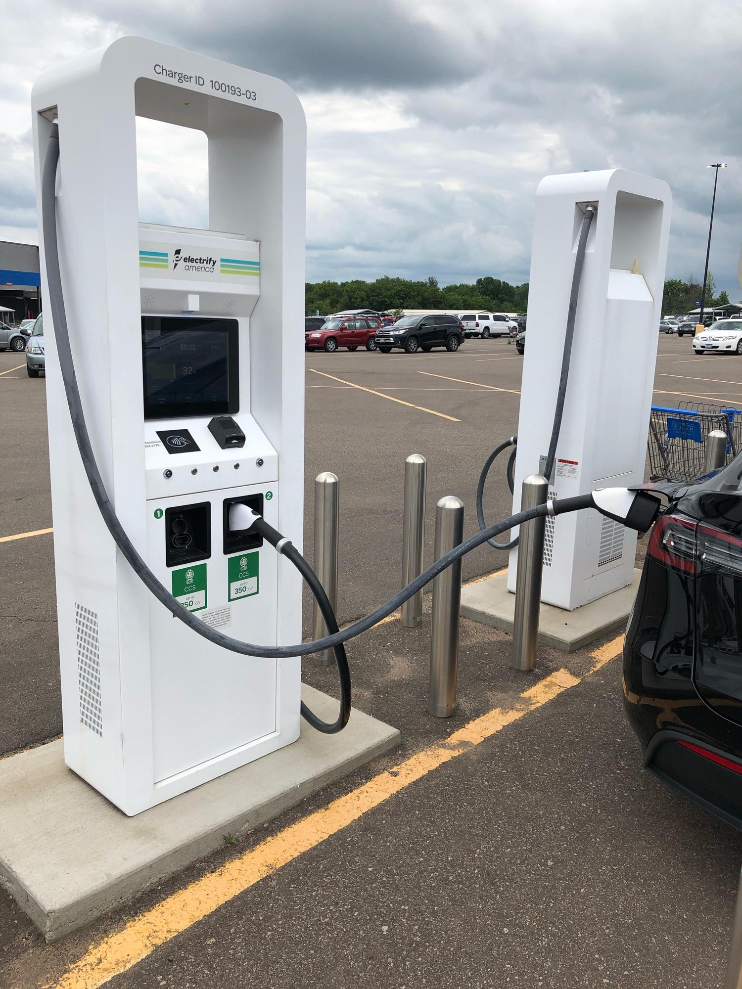 Walmart Supercenter | Eau Claire, WI | EV Station